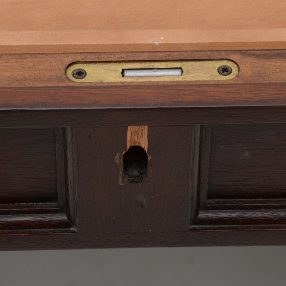 Hekman Leather Top Mahogany Desk | EBTH