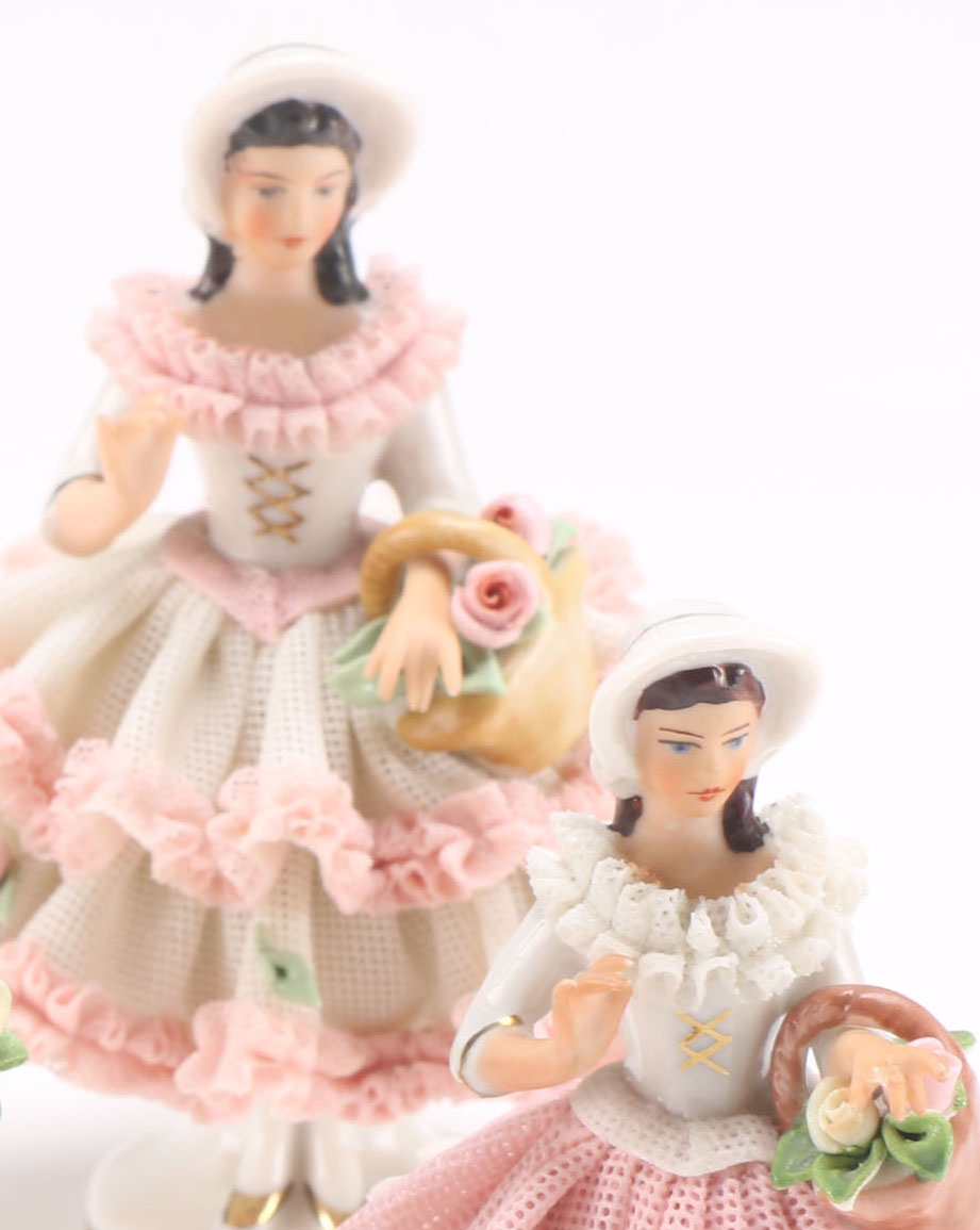 Set of Dancing Figurines | EBTH