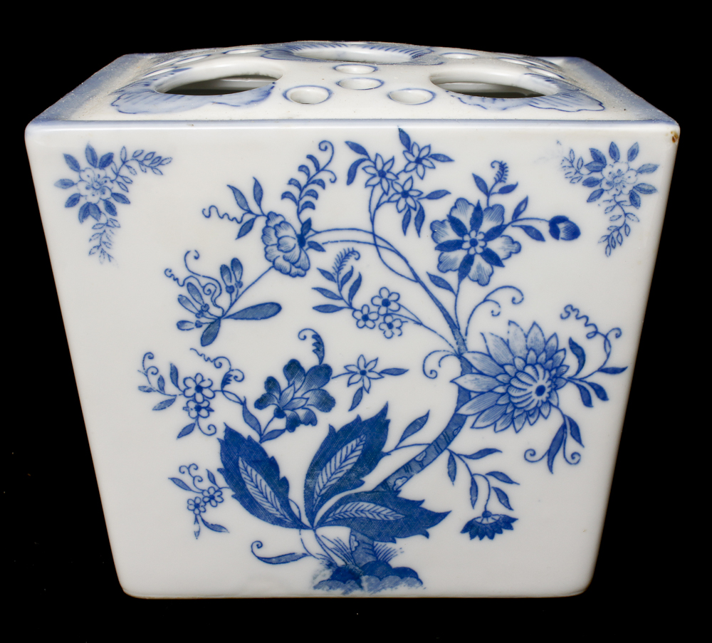 Pair of Square Japanese Flower Frogs | EBTH