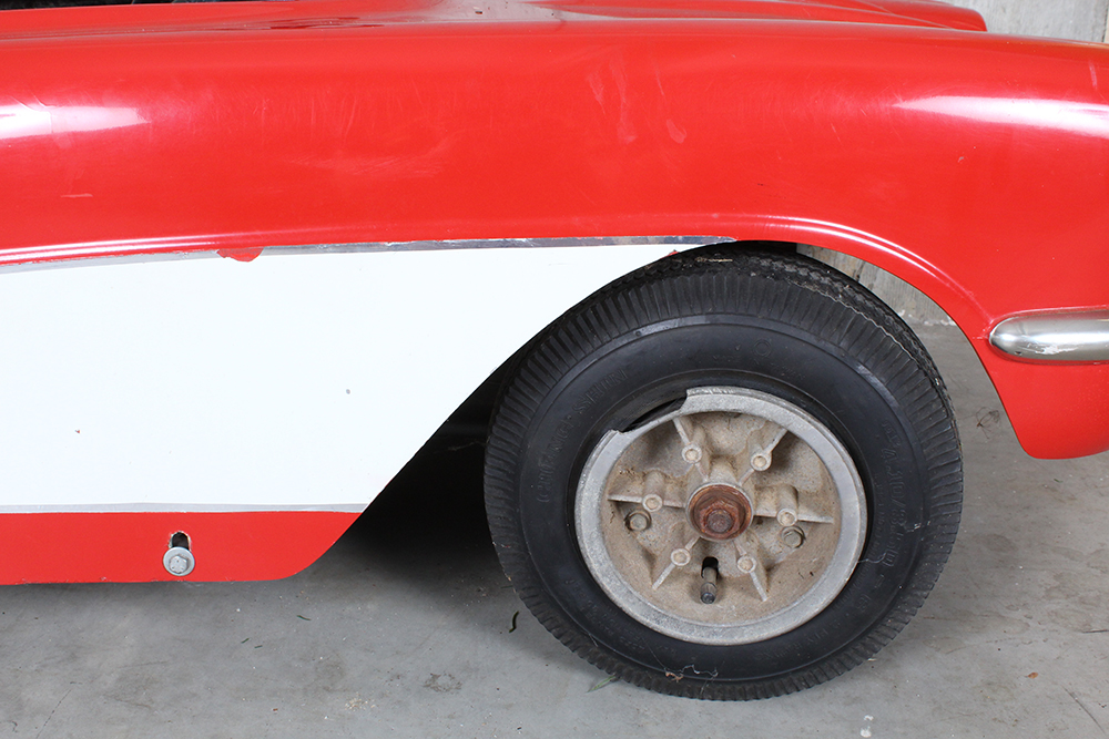 Manco Corvette Go Kart | EBTH