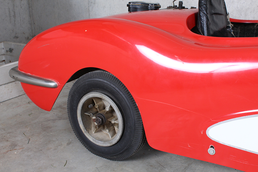 Manco Corvette Go Kart | EBTH