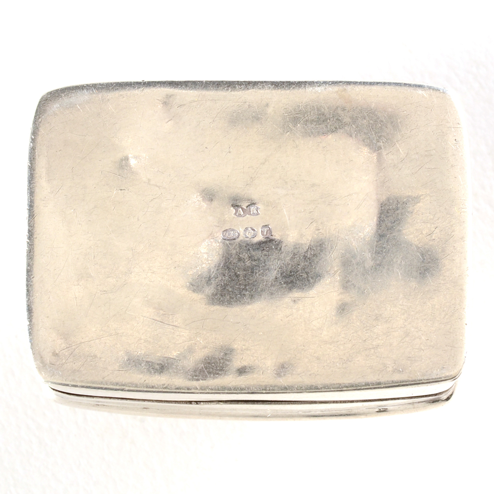 Imported London Sterling Silver Pill Box and Carved Shell Cameo | EBTH