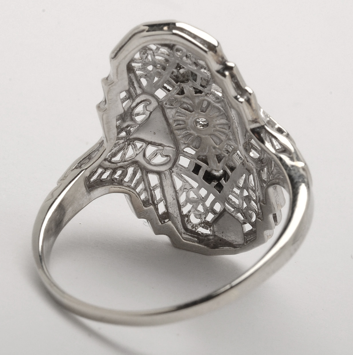 Art Deco 10K White Gold Filigree Shield Diamond Ring | EBTH