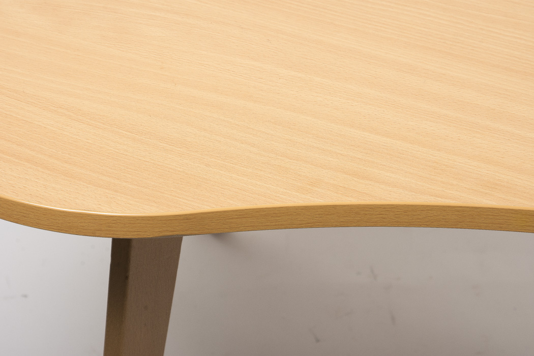 Knoll "Risom" Child's Amoeba Table with "Risom" Side Chairs | EBTH