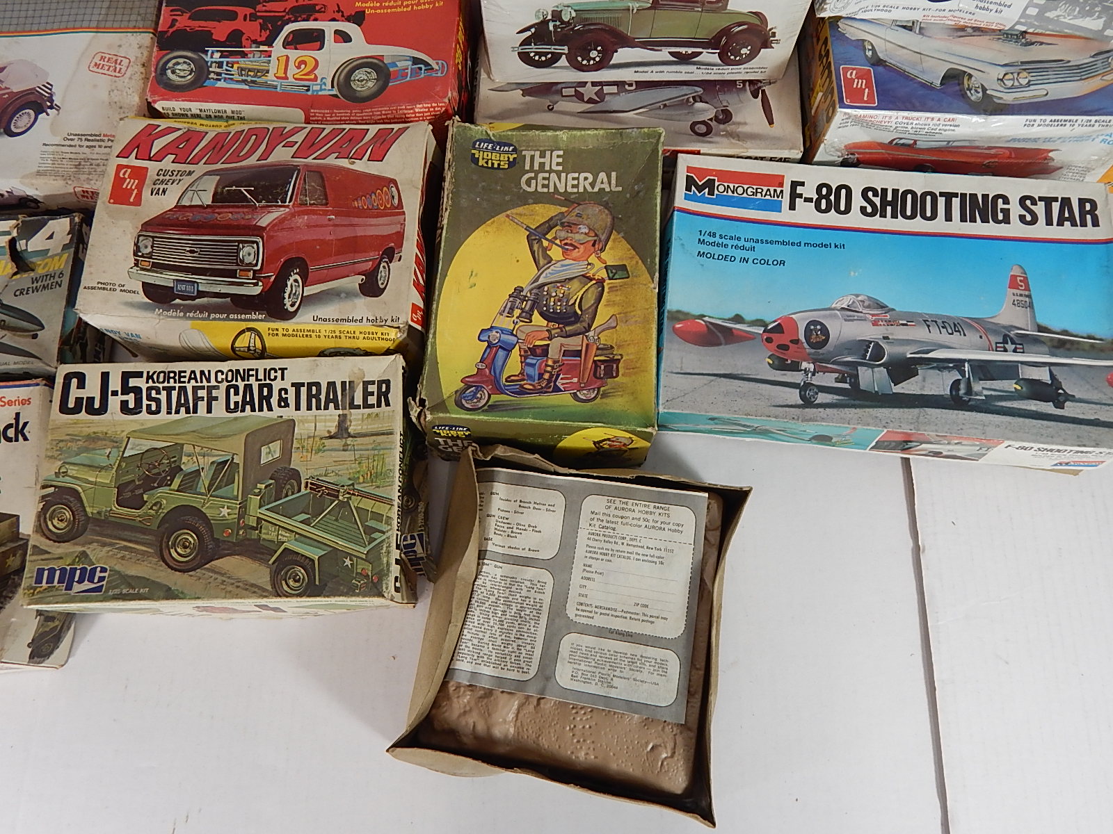 Large Lot of Vintage Model Kits from 1960s and 1970s | EBTH