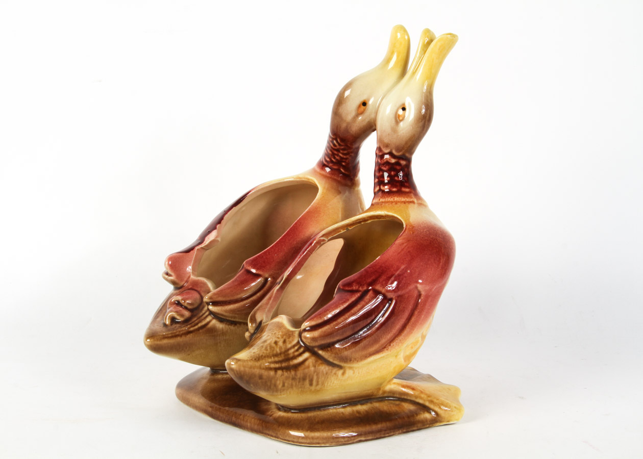 Hull Pottery Double Duck Planter | EBTH