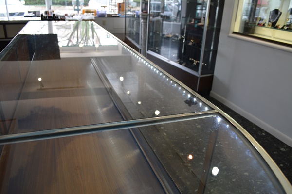 Victorian Walnut Counter Height L-Shaped Jewelry Display Case | EBTH