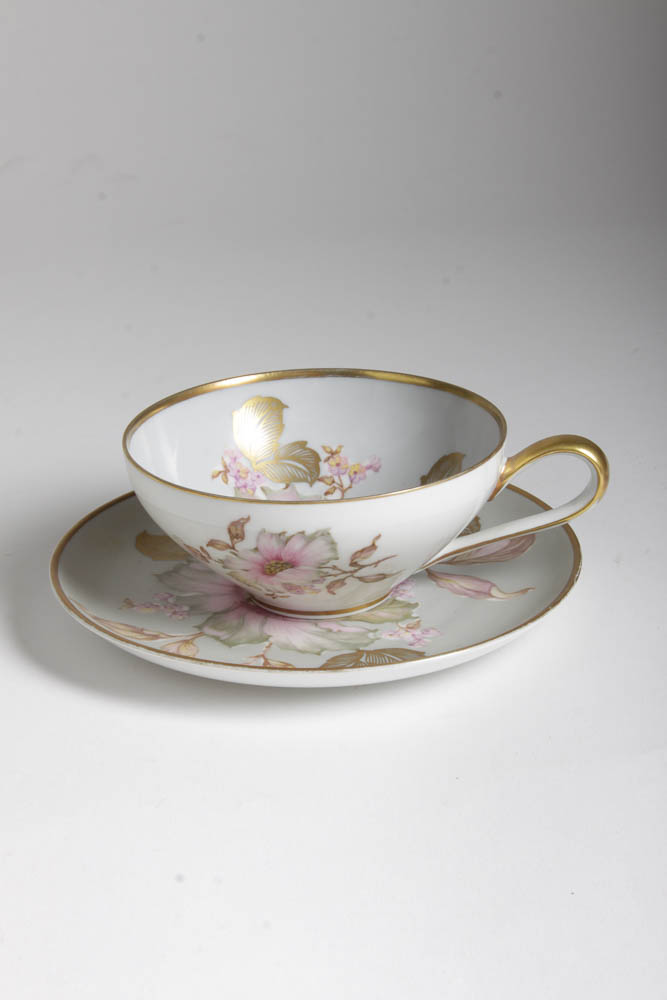 Collection of Tea Cups and Saucers Including Rosenthal | EBTH