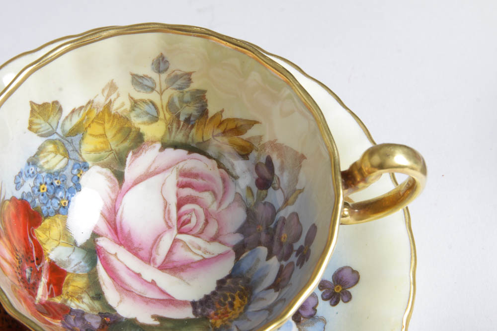 Collection of Tea Cups and Saucers Including Rosenthal | EBTH