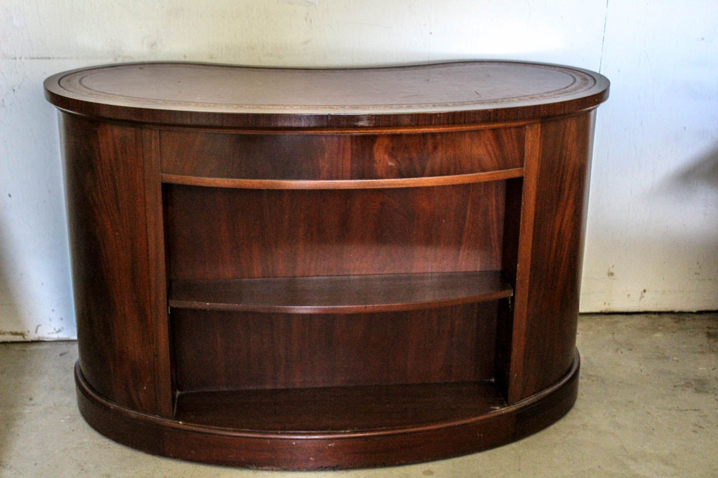 1947 Charak of Boston American Regency Style Desk | EBTH