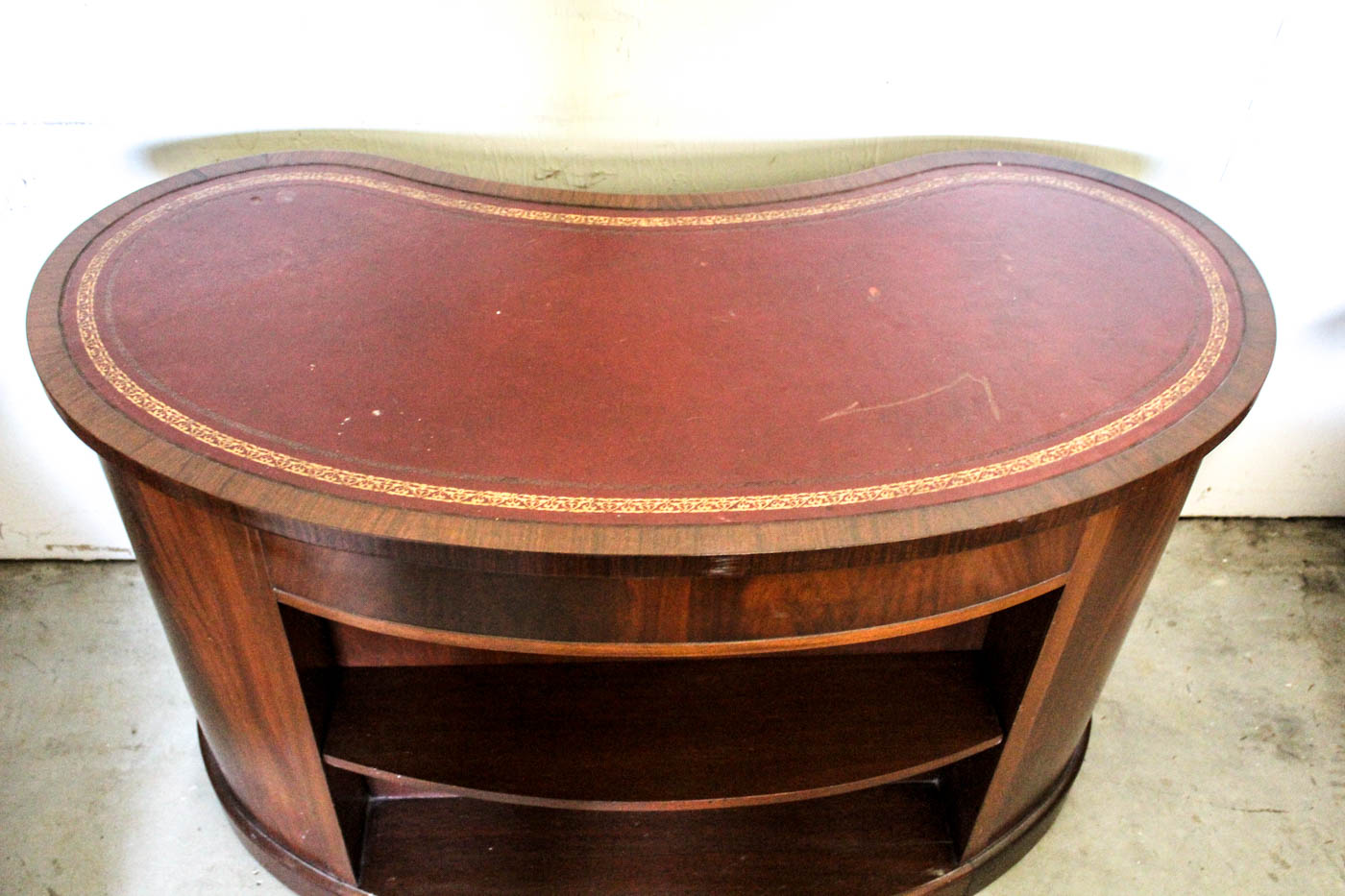 1947 Charak of Boston American Regency Style Desk | EBTH