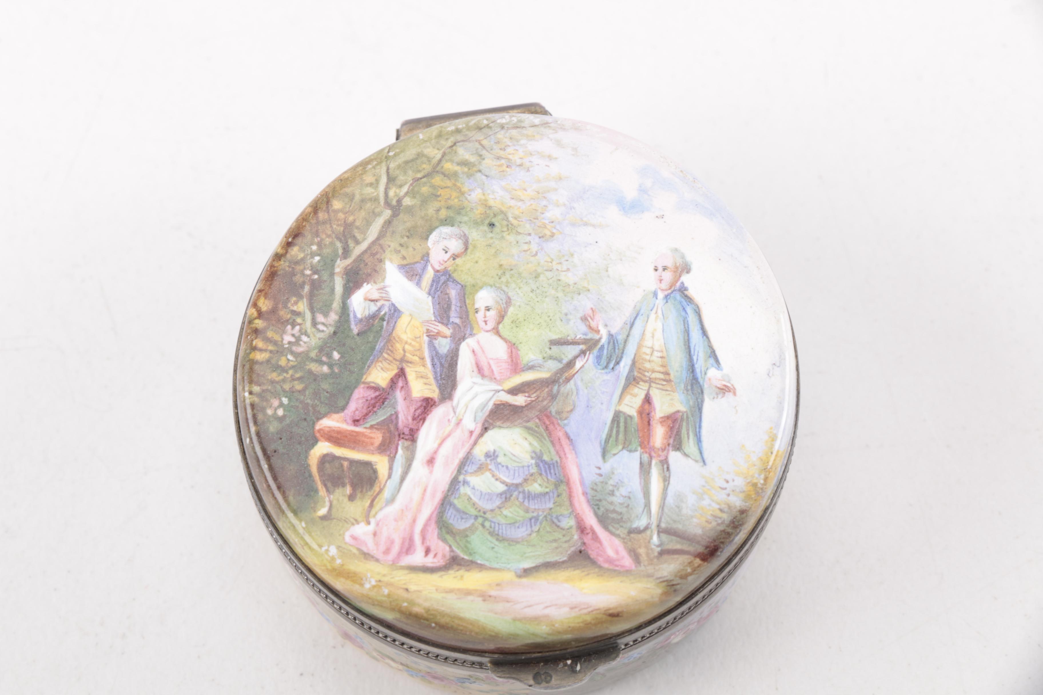 Antique Enameled Patch Box with Pastoral Theme | EBTH