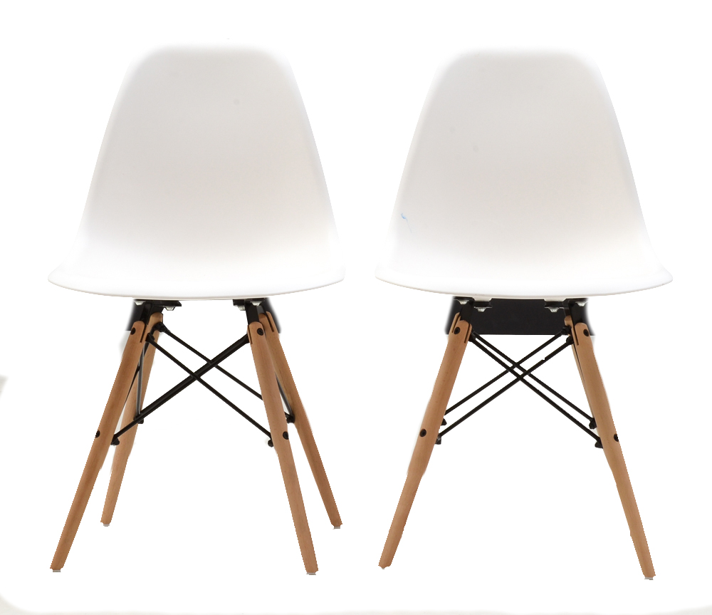 Four Modern Style Shell Chairs by UrbanMod | EBTH