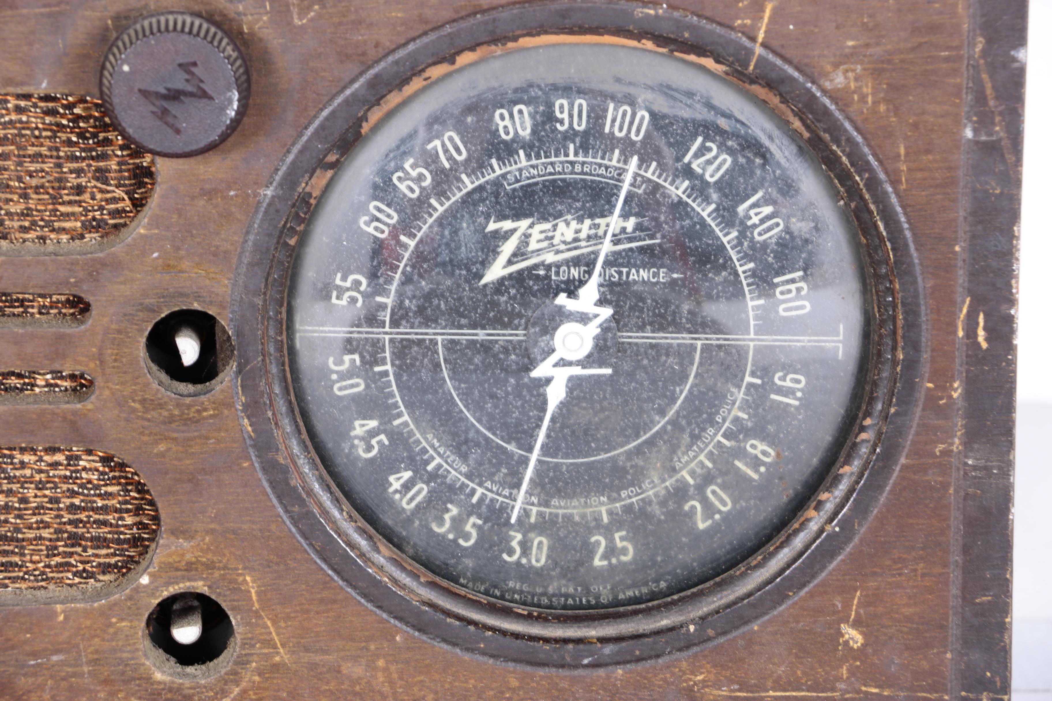 Vintage Zenith Long Distance Radio | EBTH
