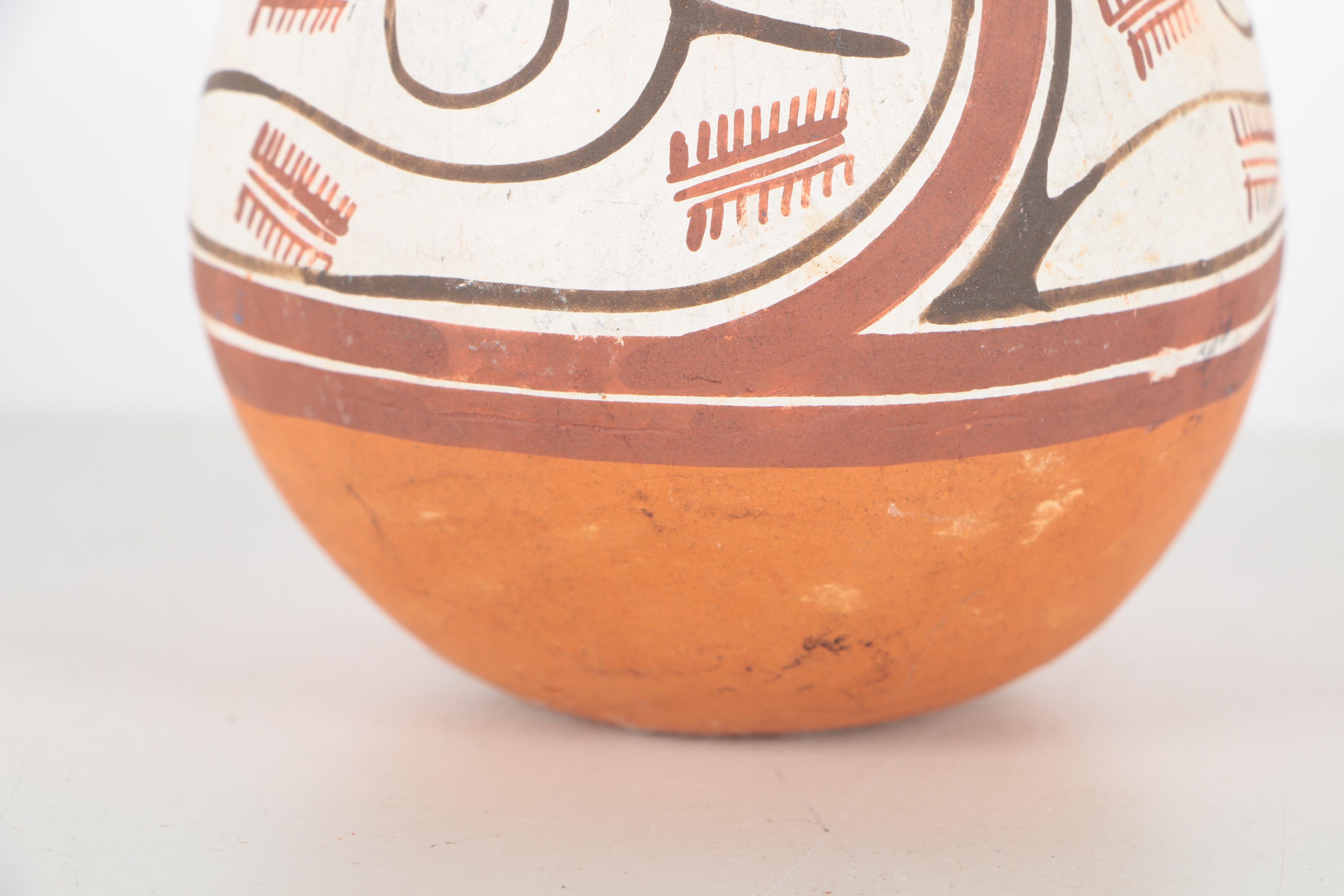 Native American Style Terra Cotta Pottery Pieces | EBTH
