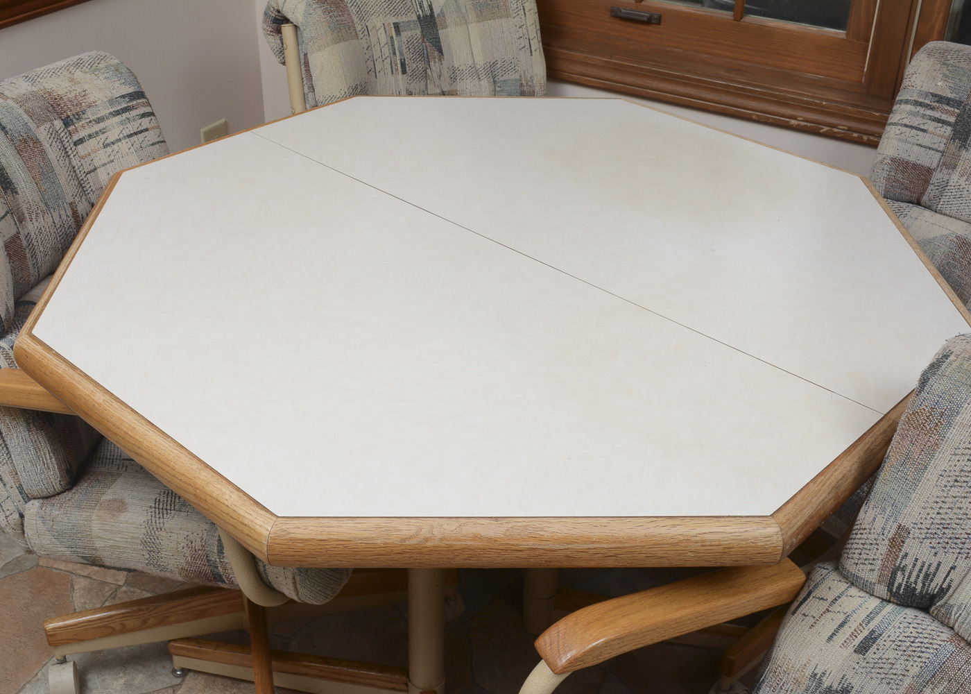 Vintage Octagonal Dining/Game Table With Four Armchairs | EBTH