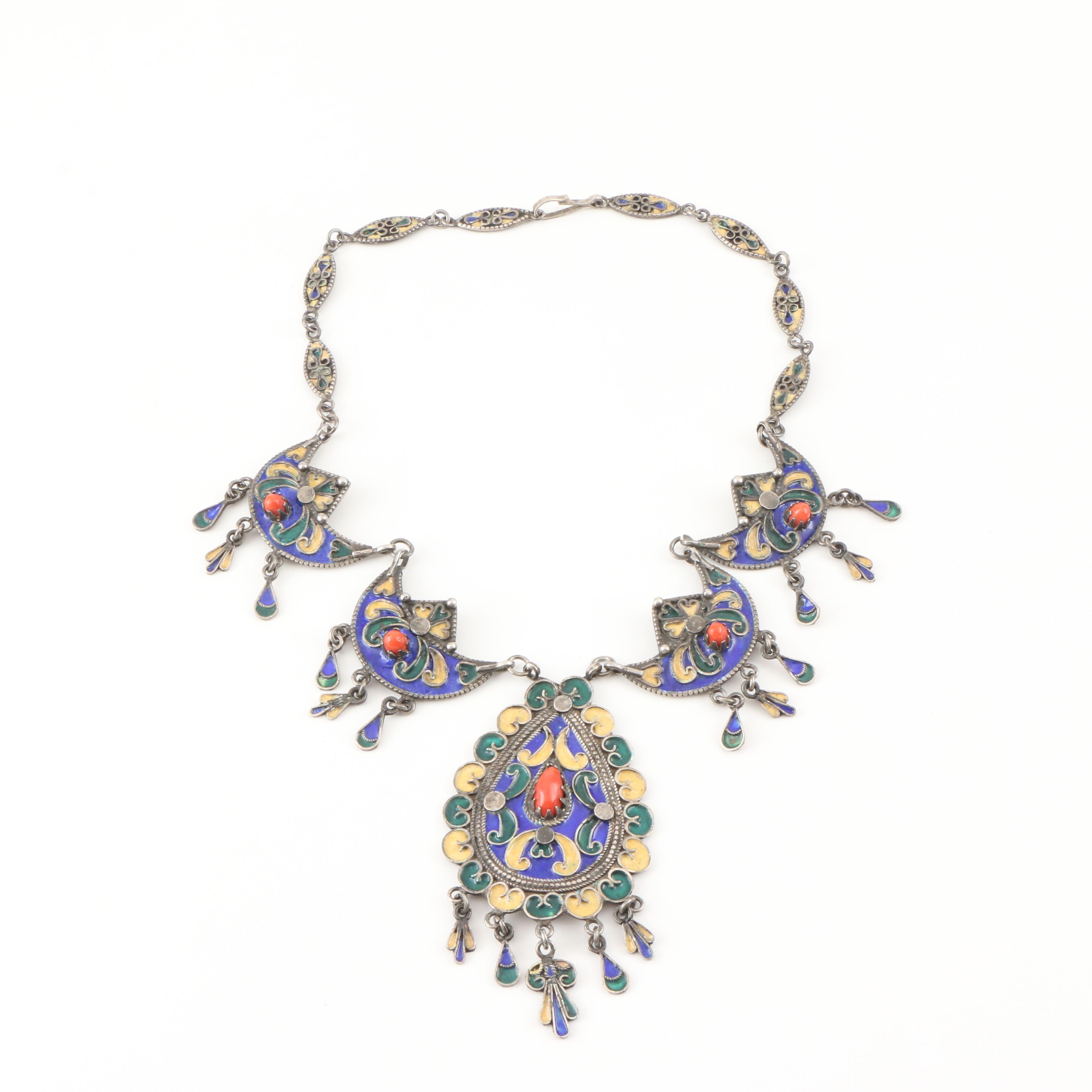 Sterling Silver Vintage Coral and Enamel Arabesque Necklace | EBTH