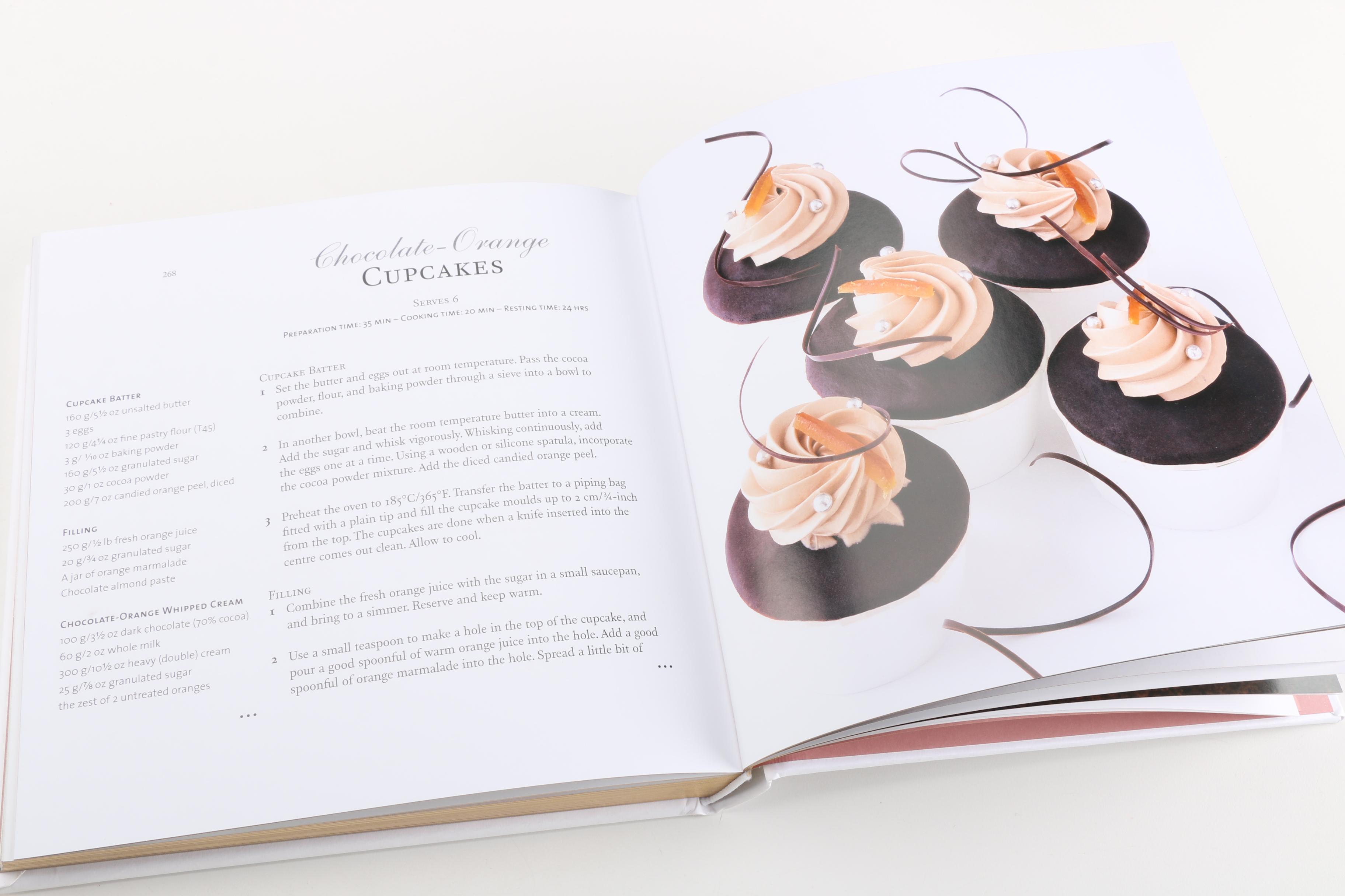 Ladurée Cookbooks Including "Macarons: The Recipes" | EBTH