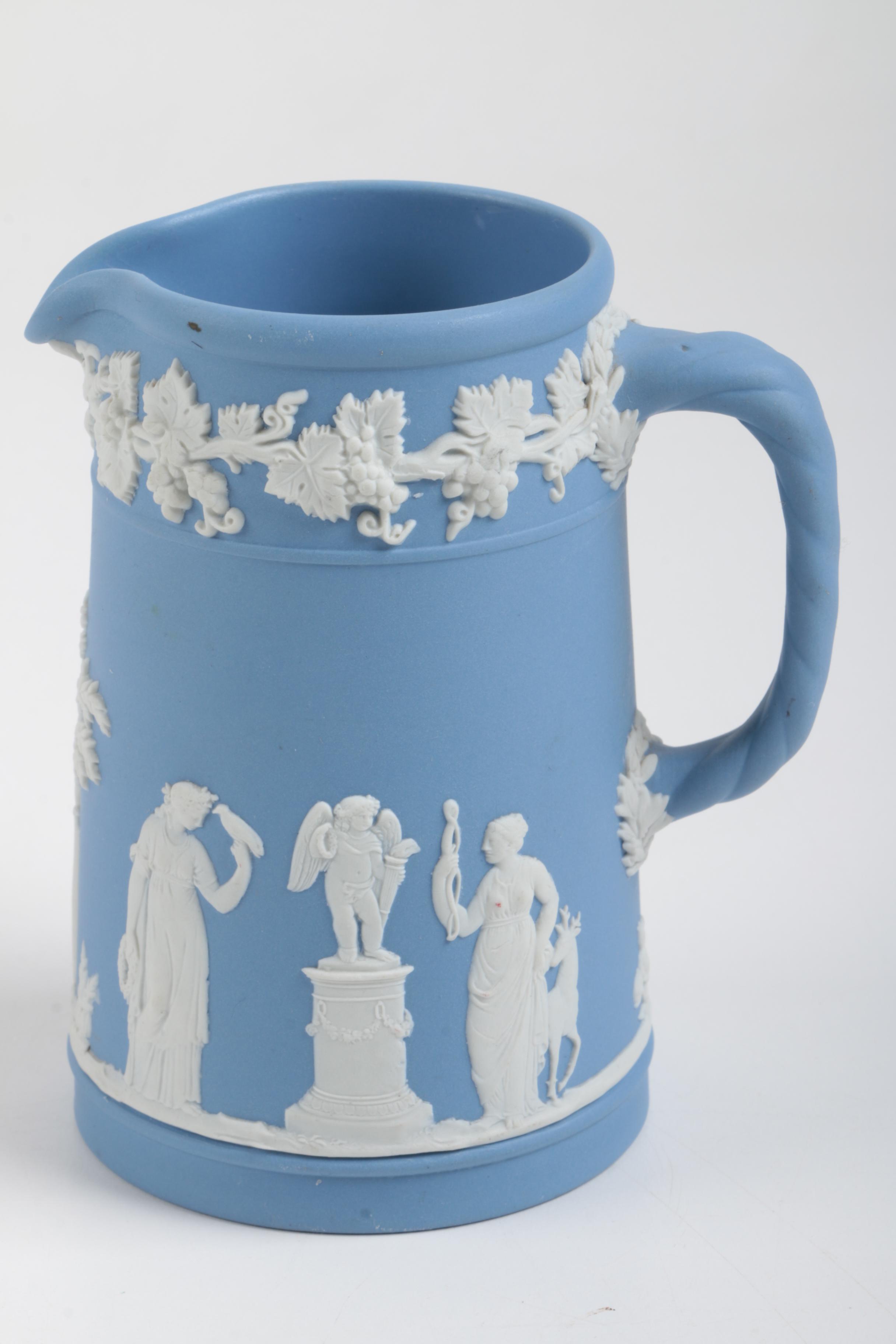 Frankoma, Wedgwood Blue Jasperware, and Sone China Tableware | EBTH