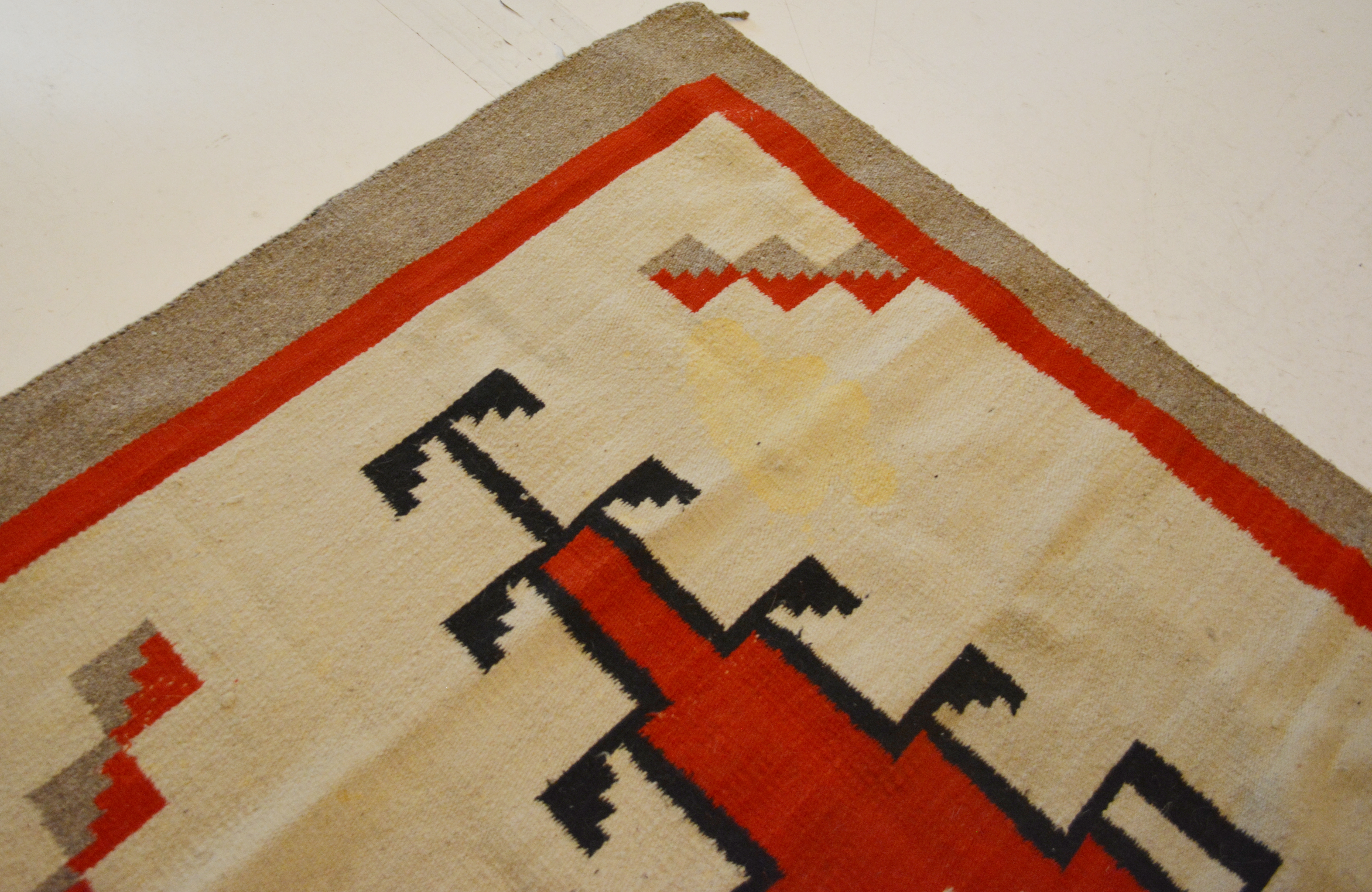 Native American Navajo Style Wool Area Rug | EBTH