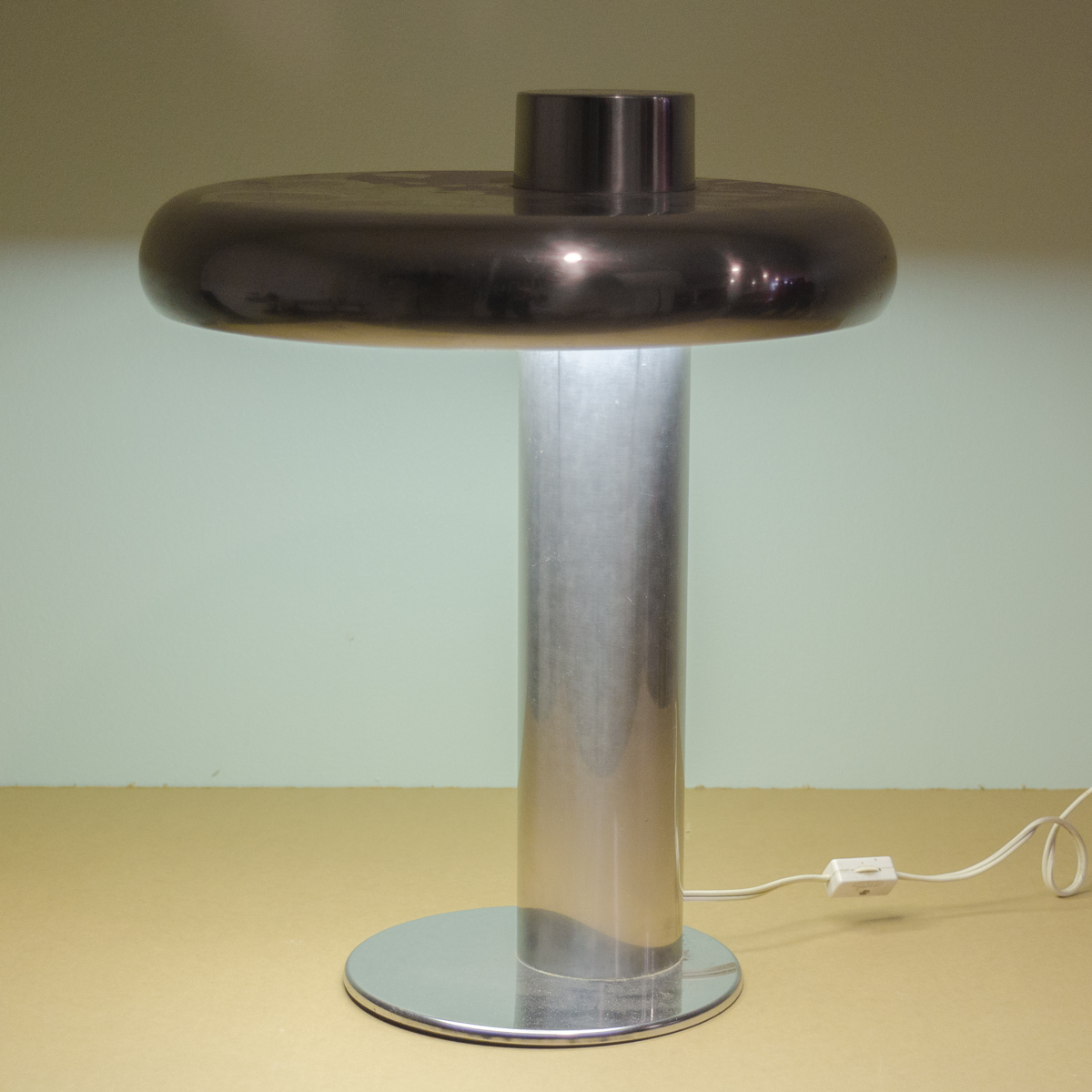 Mid Century Modern Metal Desk Lamp by Laurel | EBTH