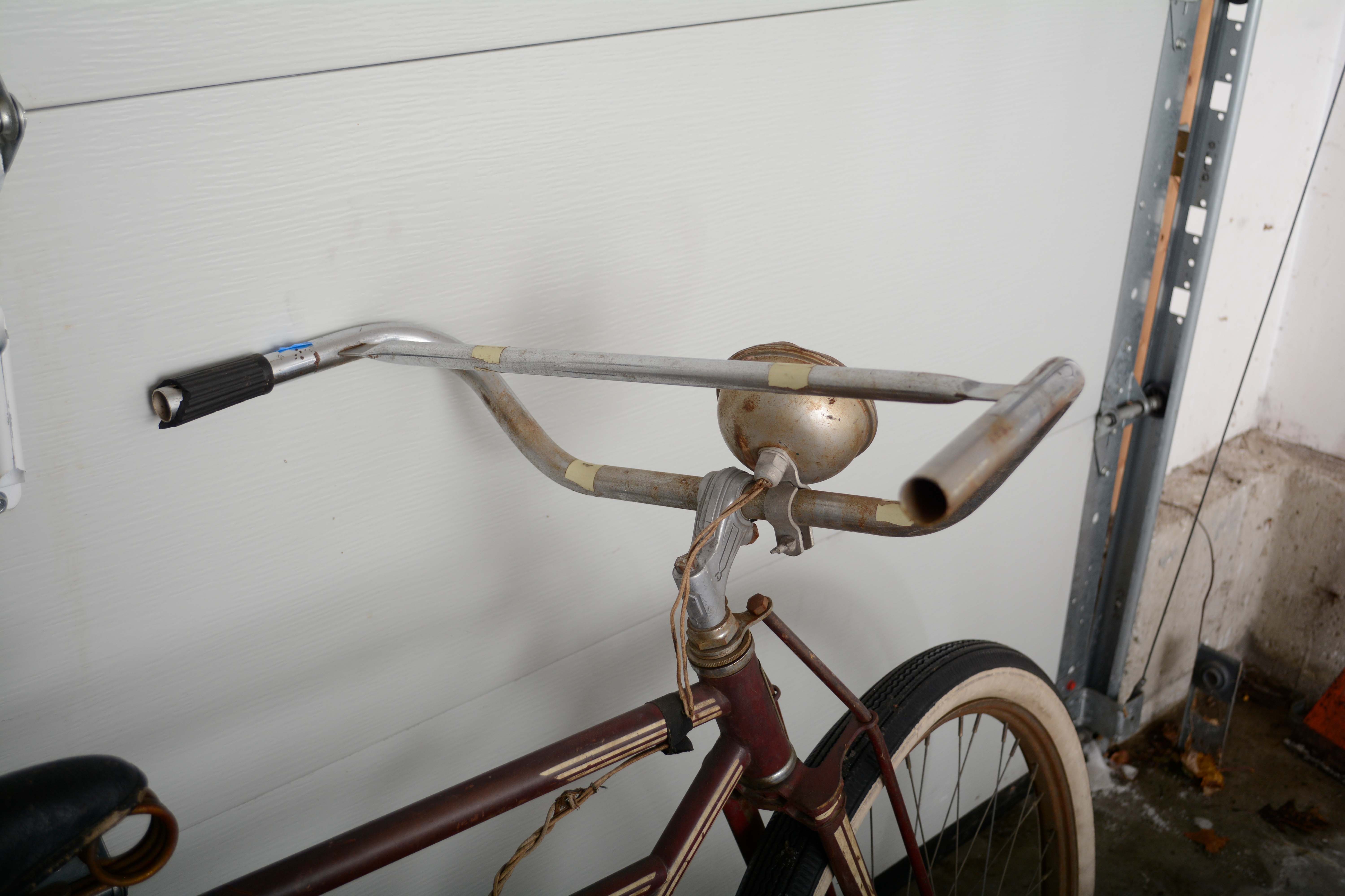 Vintage Elgin Bicycle | EBTH