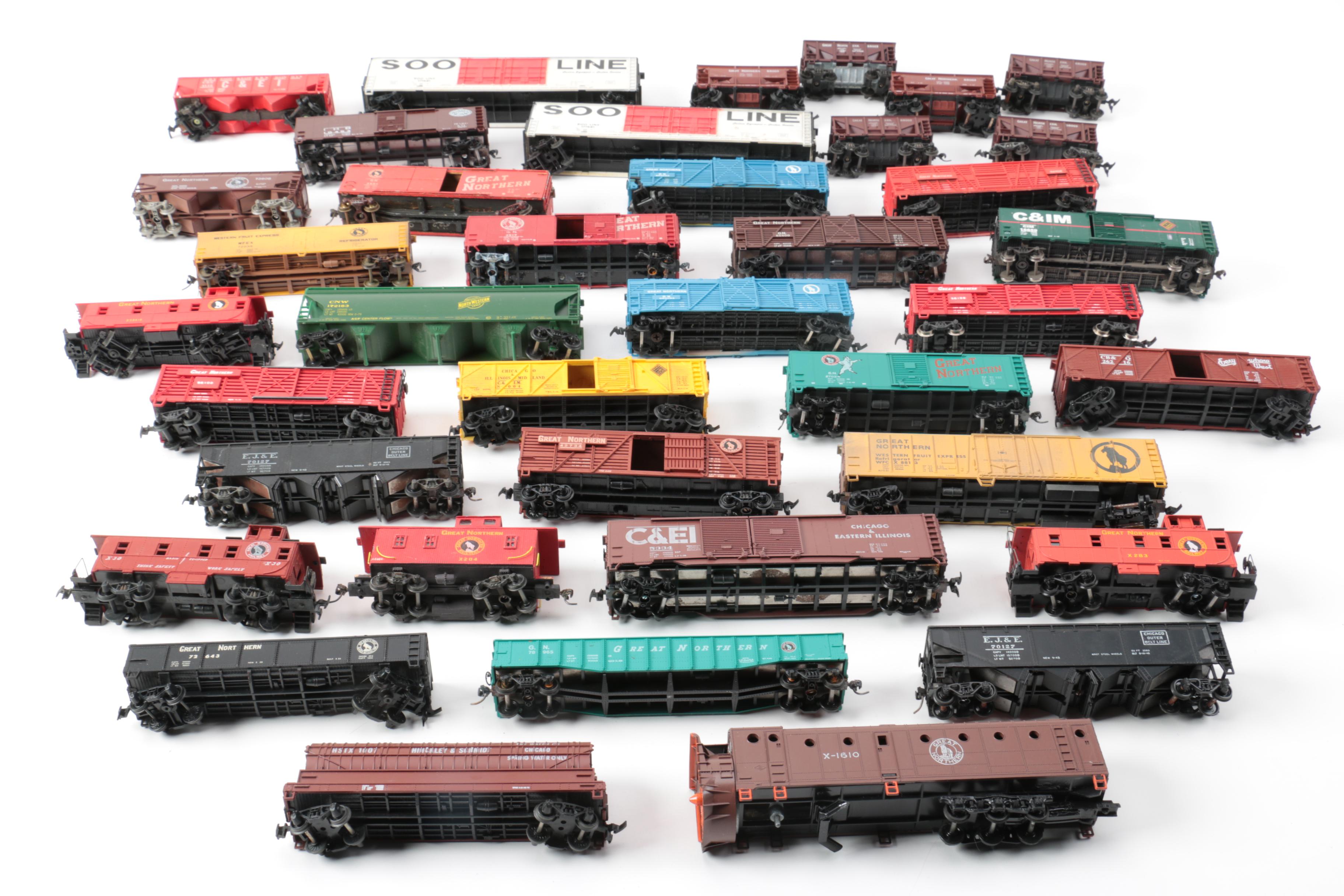 Vintage HO Model Train Cars | EBTH