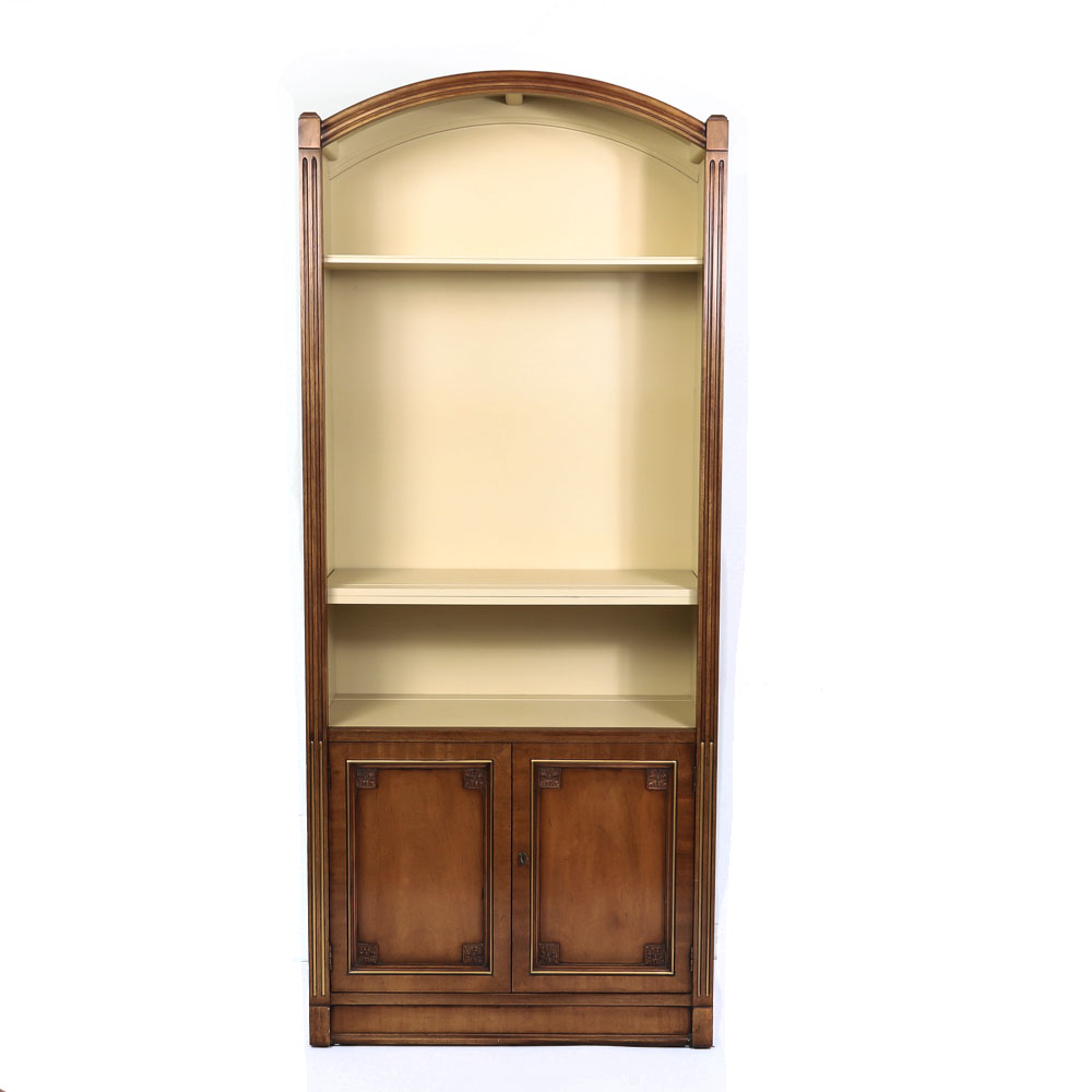 Vintage Henredon Wooden Bookcase | EBTH