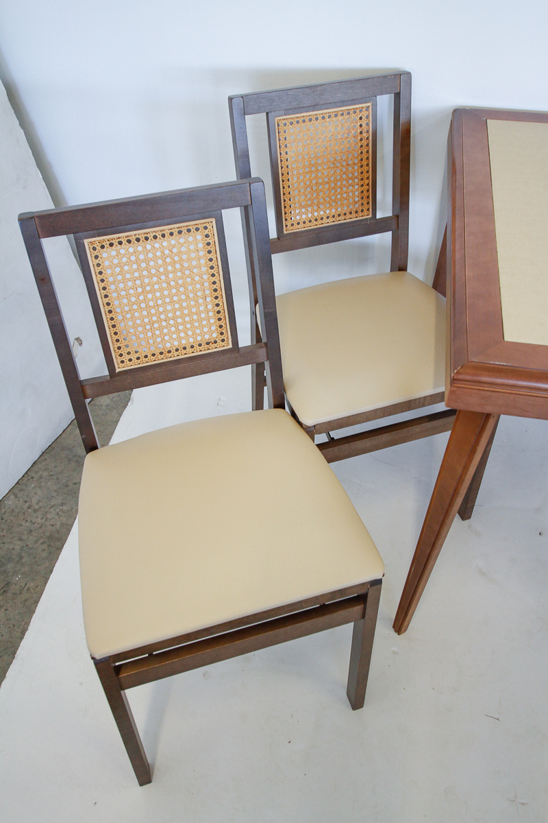 Mid-Century Card Table and Four Folding Chairs by Stakmore | EBTH