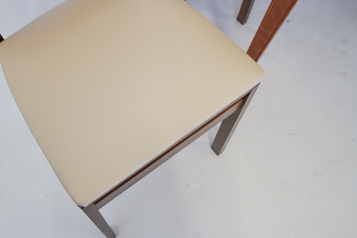 Mid-Century Card Table and Four Folding Chairs by Stakmore | EBTH