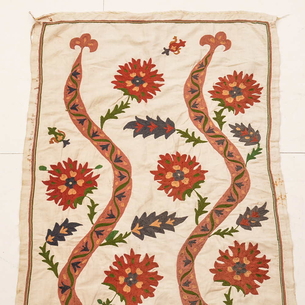 Hand Embroidered Cotton Textiles | EBTH