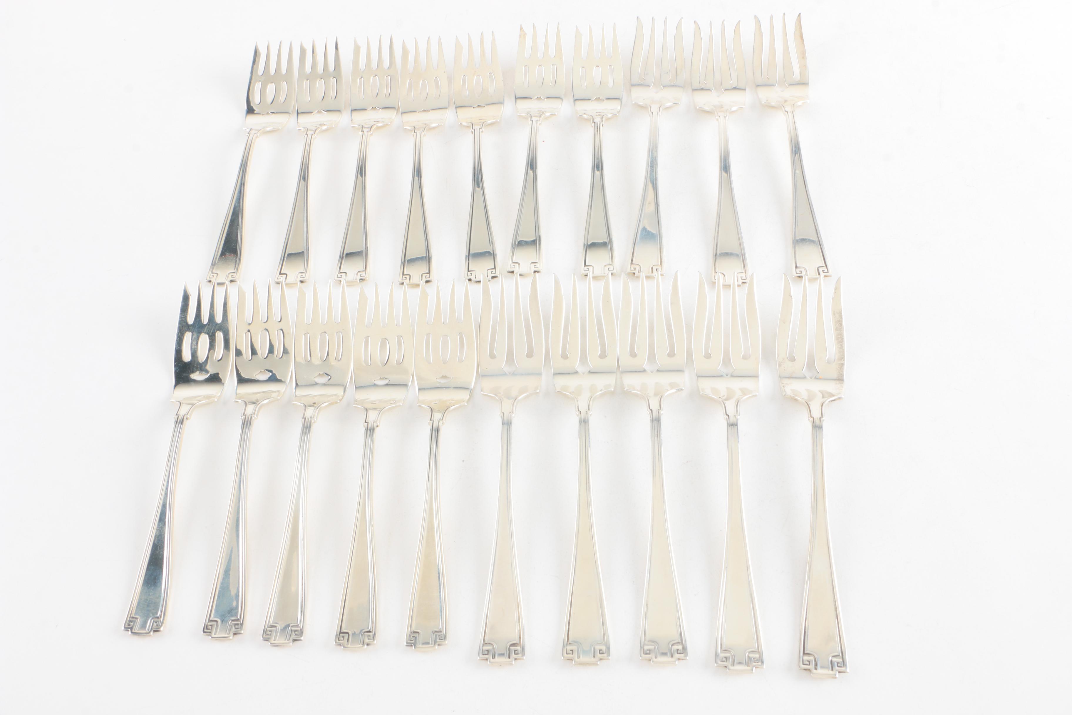 Gorham "Etruscan" Sterling Silver Flatware Set | EBTH