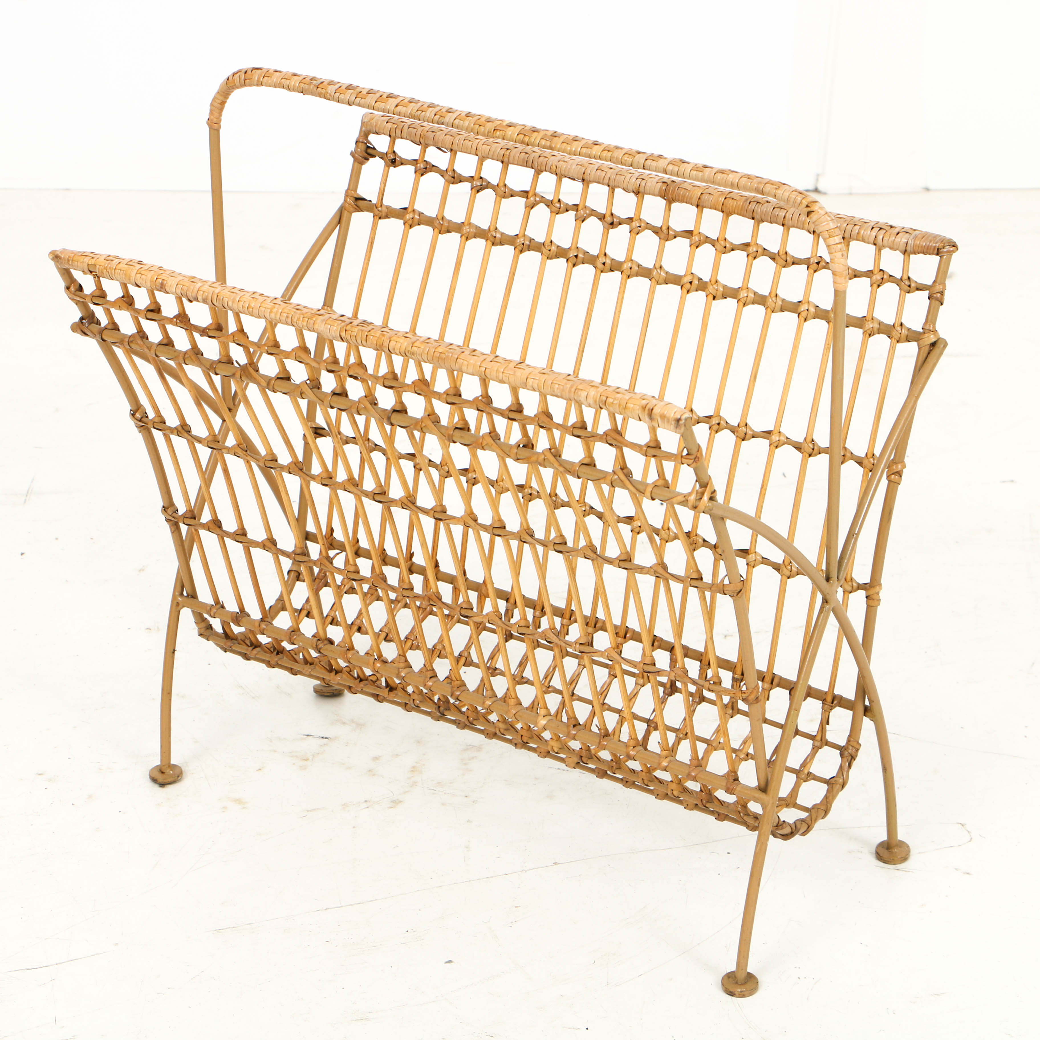 Vintage Magazine Racks, Including Mid Century Modern Example | EBTH