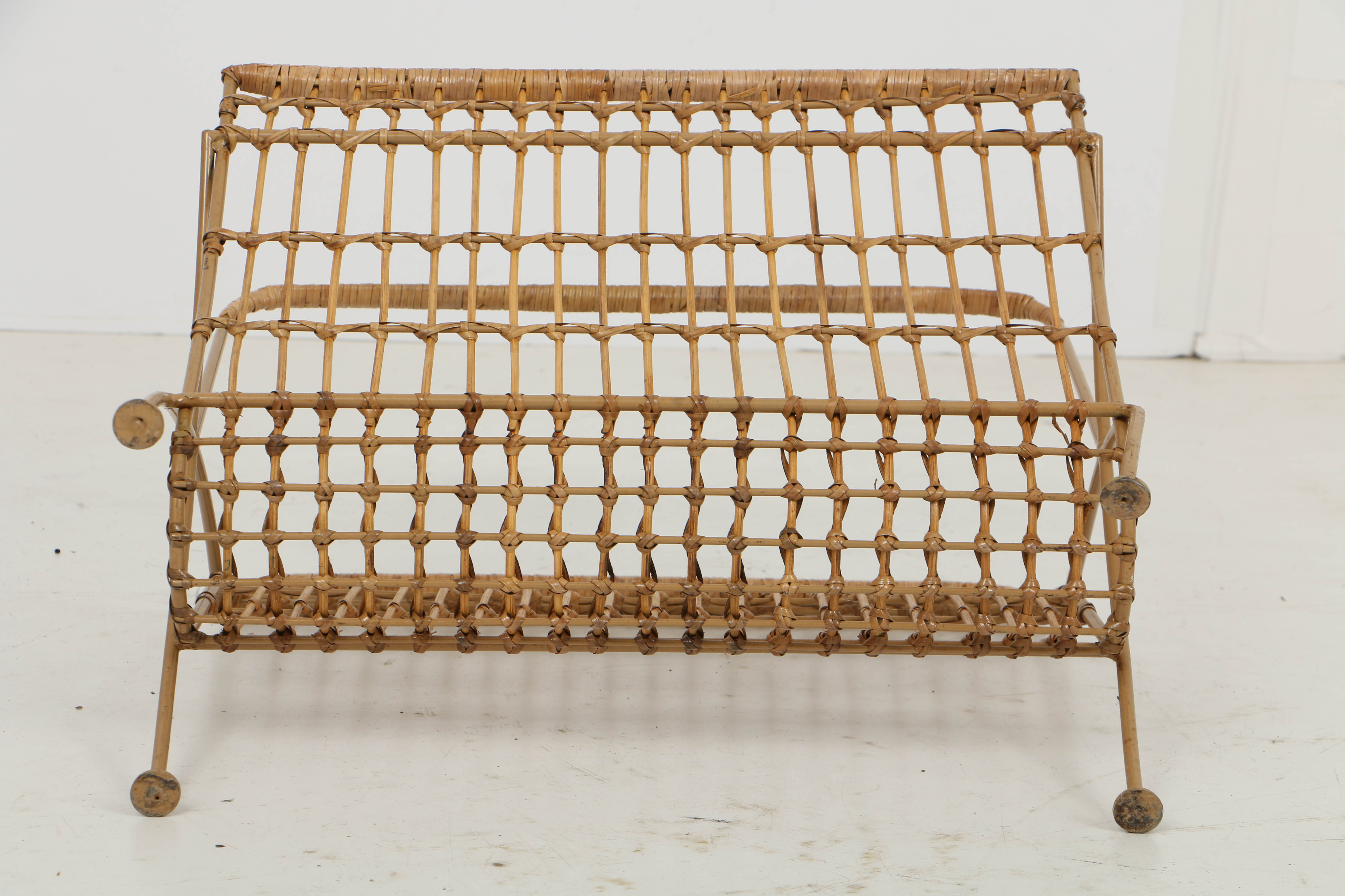 Vintage Magazine Racks, Including Mid Century Modern Example | EBTH