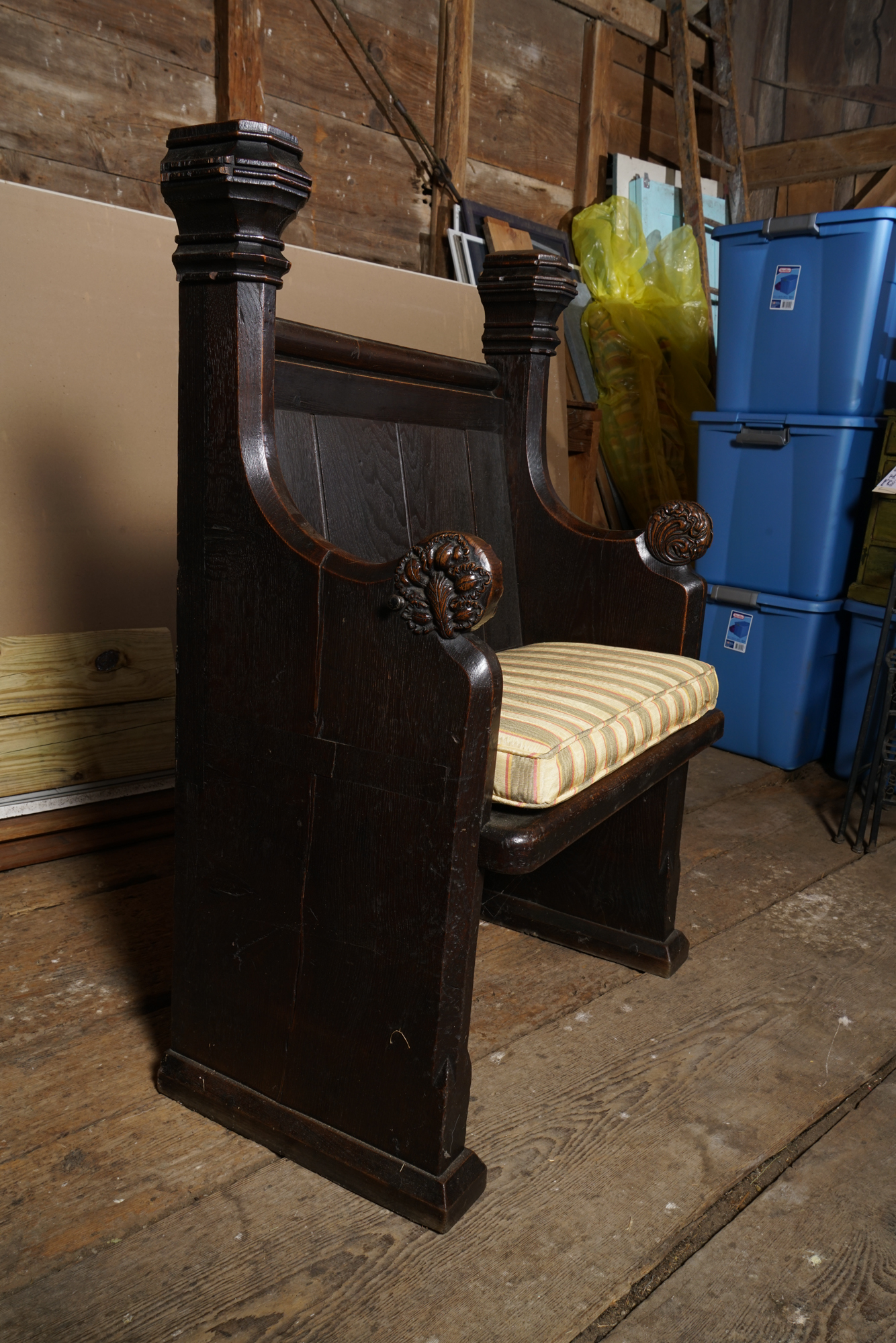 Antique English Gothic Carved Oak Choir Stall | EBTH