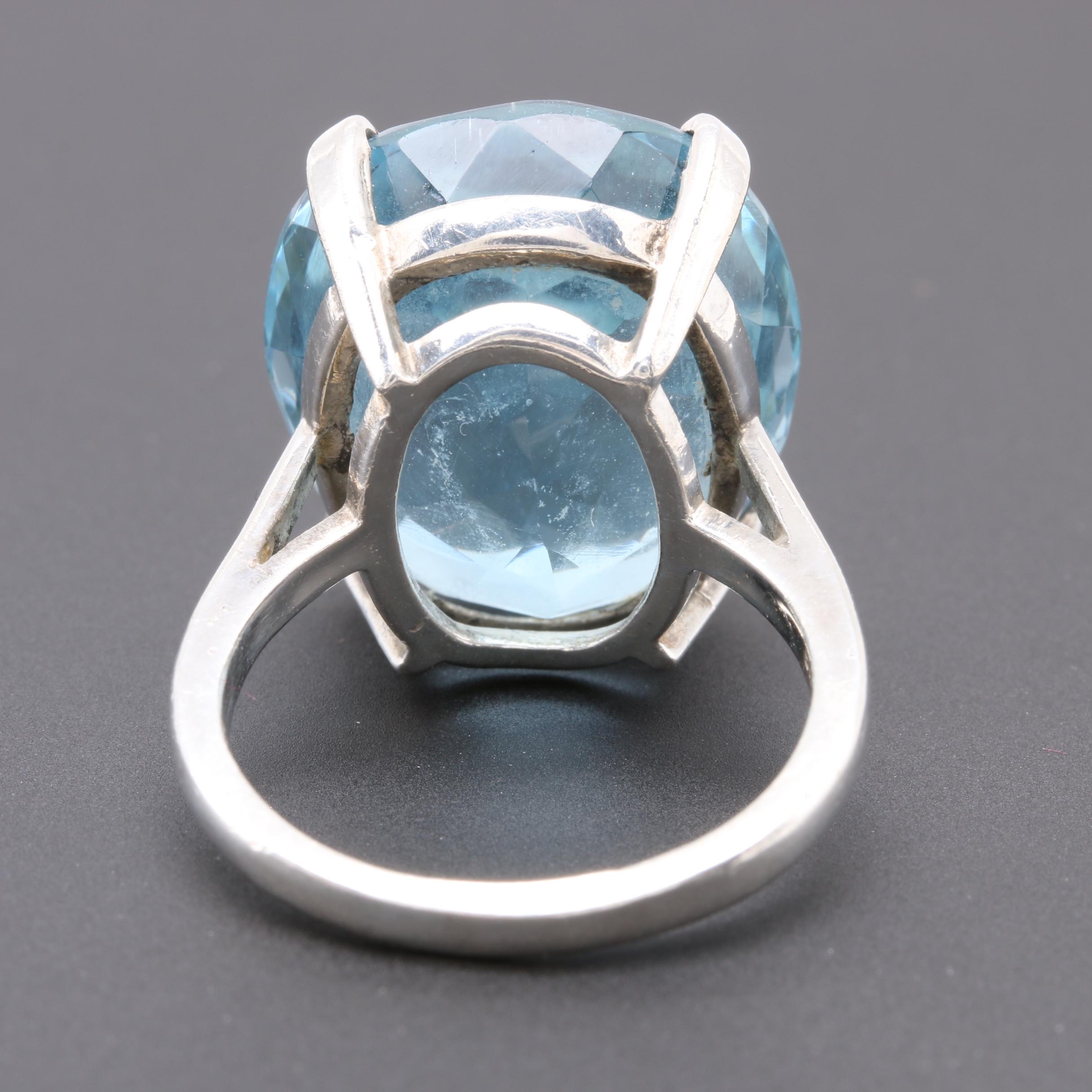 Sterling Silver Blue Topaz Ring | EBTH