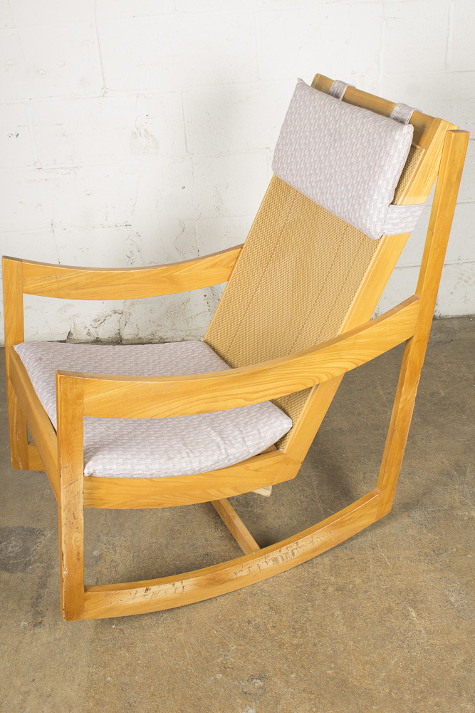 Mid Century Modern Rocking Chair by Paoli Chair Company | EBTH