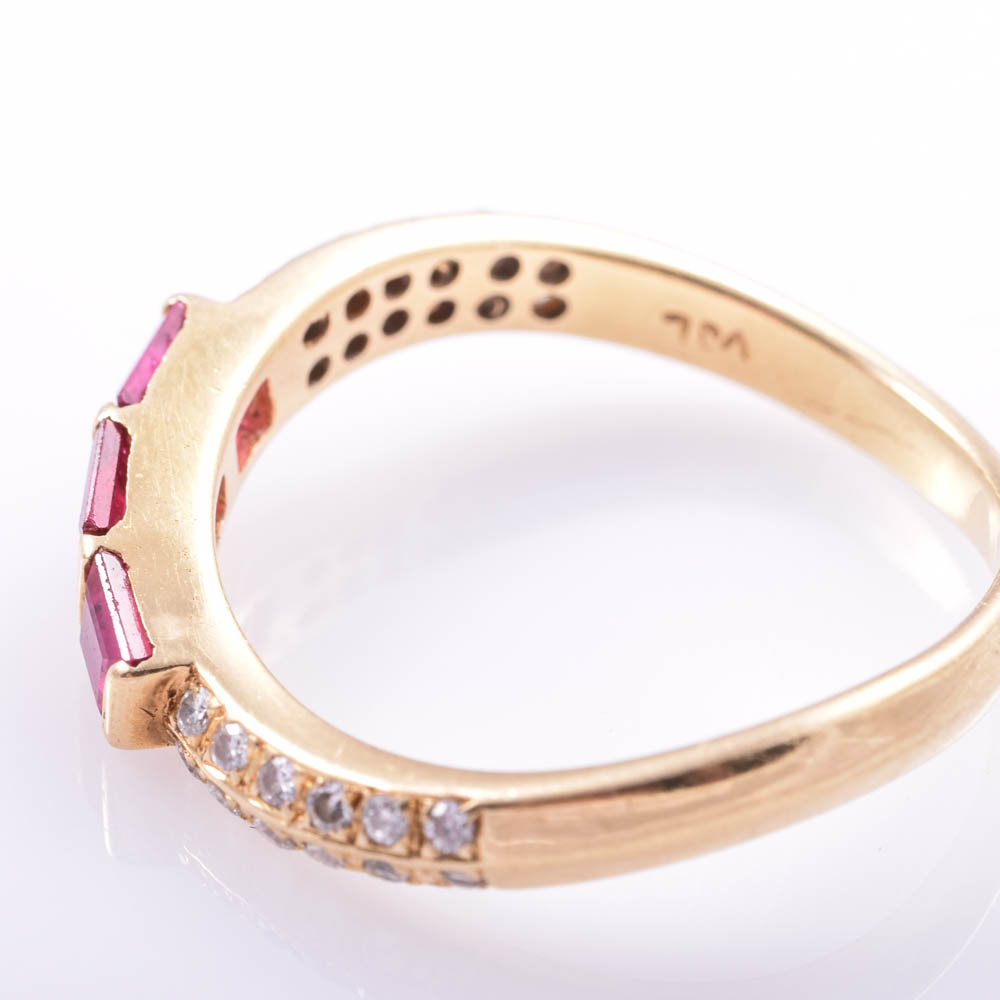 18K Yellow Gold Ruby and Diamond Ring | EBTH