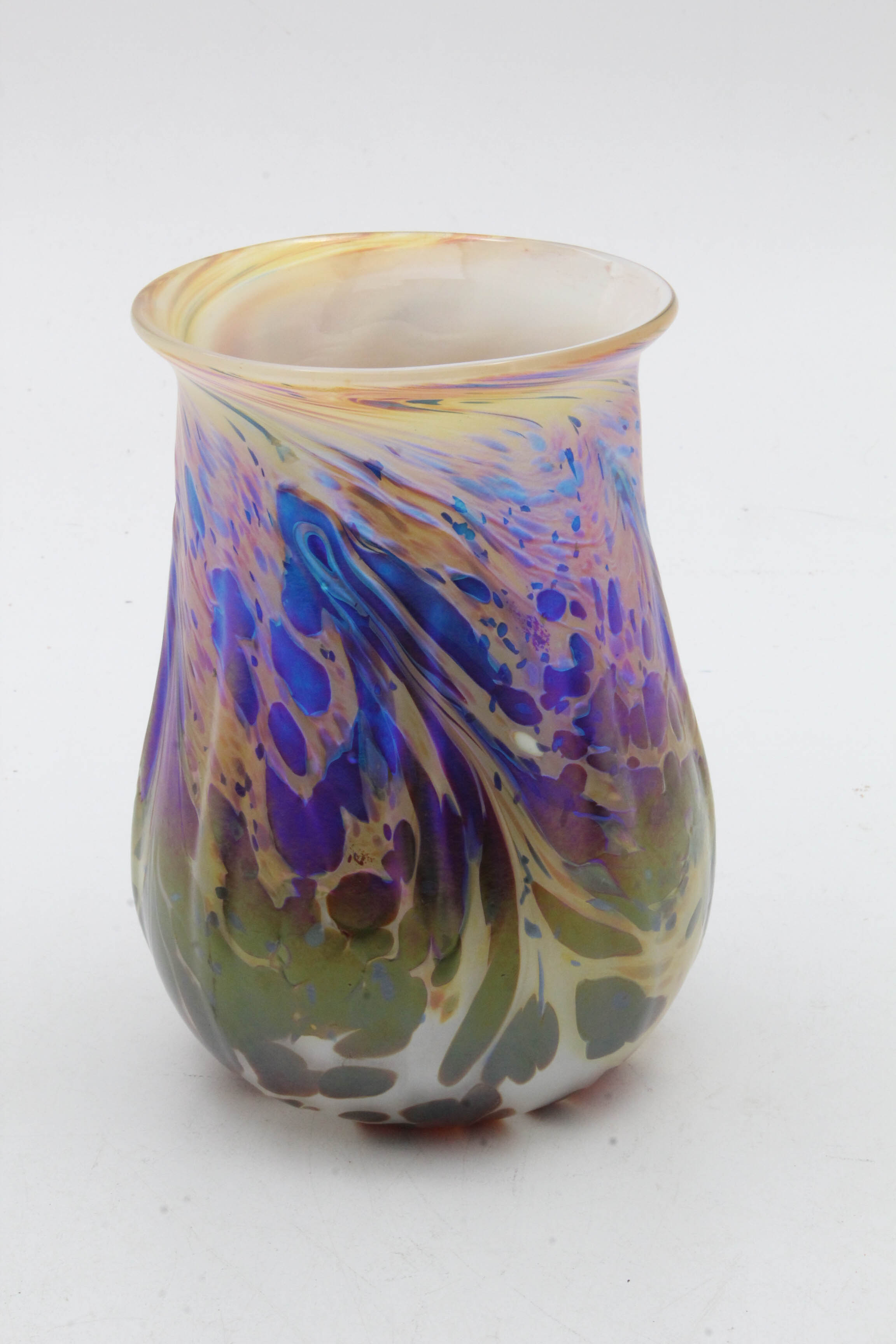 Tom Michael Blown Art Glass Vase | EBTH