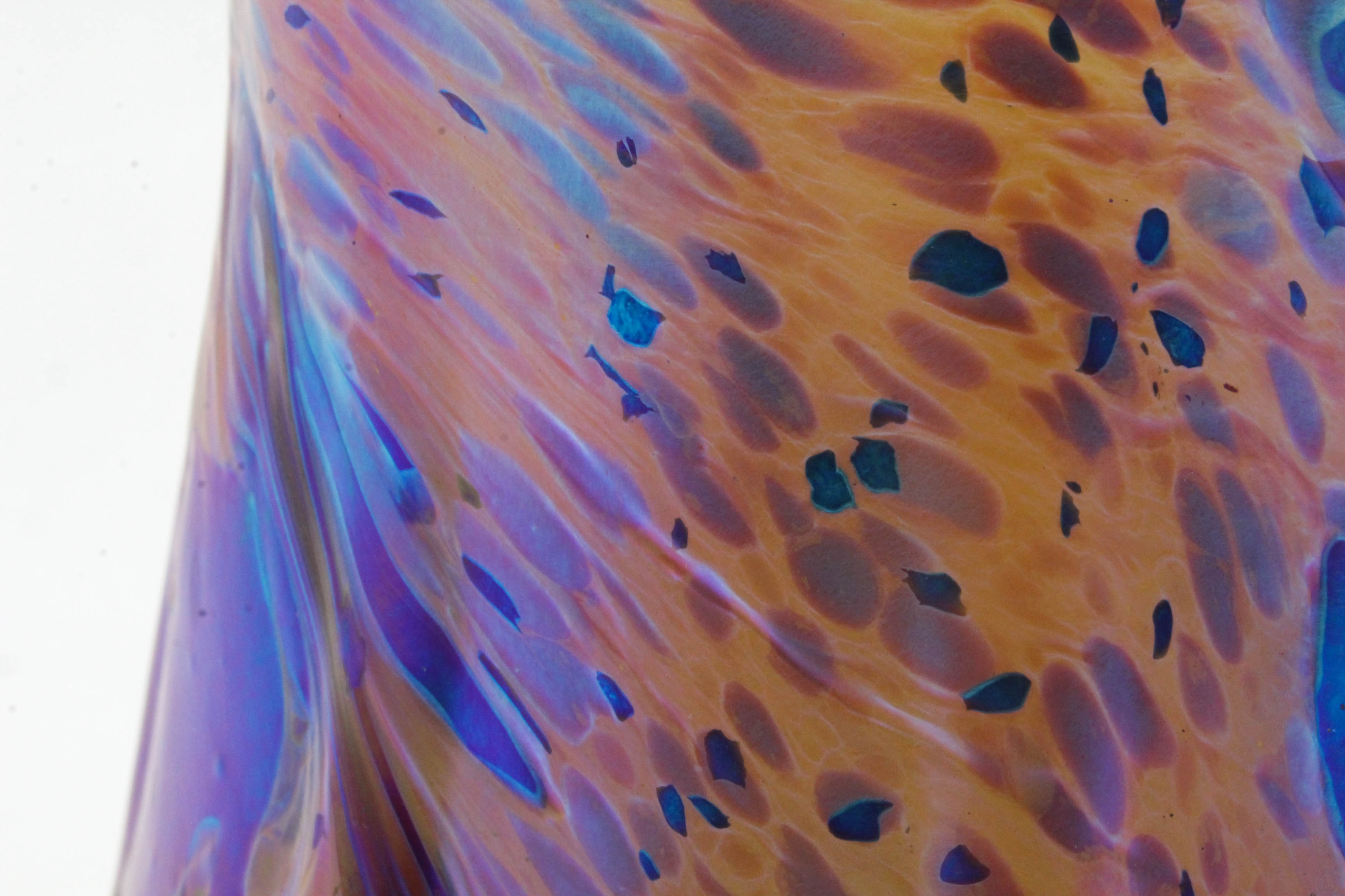 Tom Michael Blown Art Glass Vase | EBTH