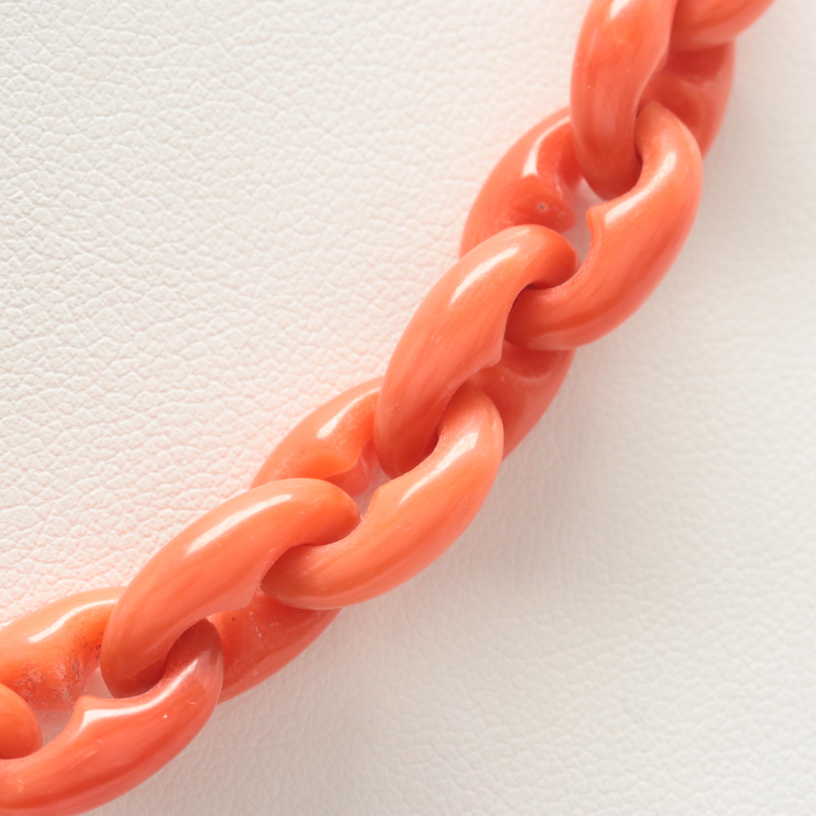 14K Gold Carved Coral Chain Bead Necklace | EBTH