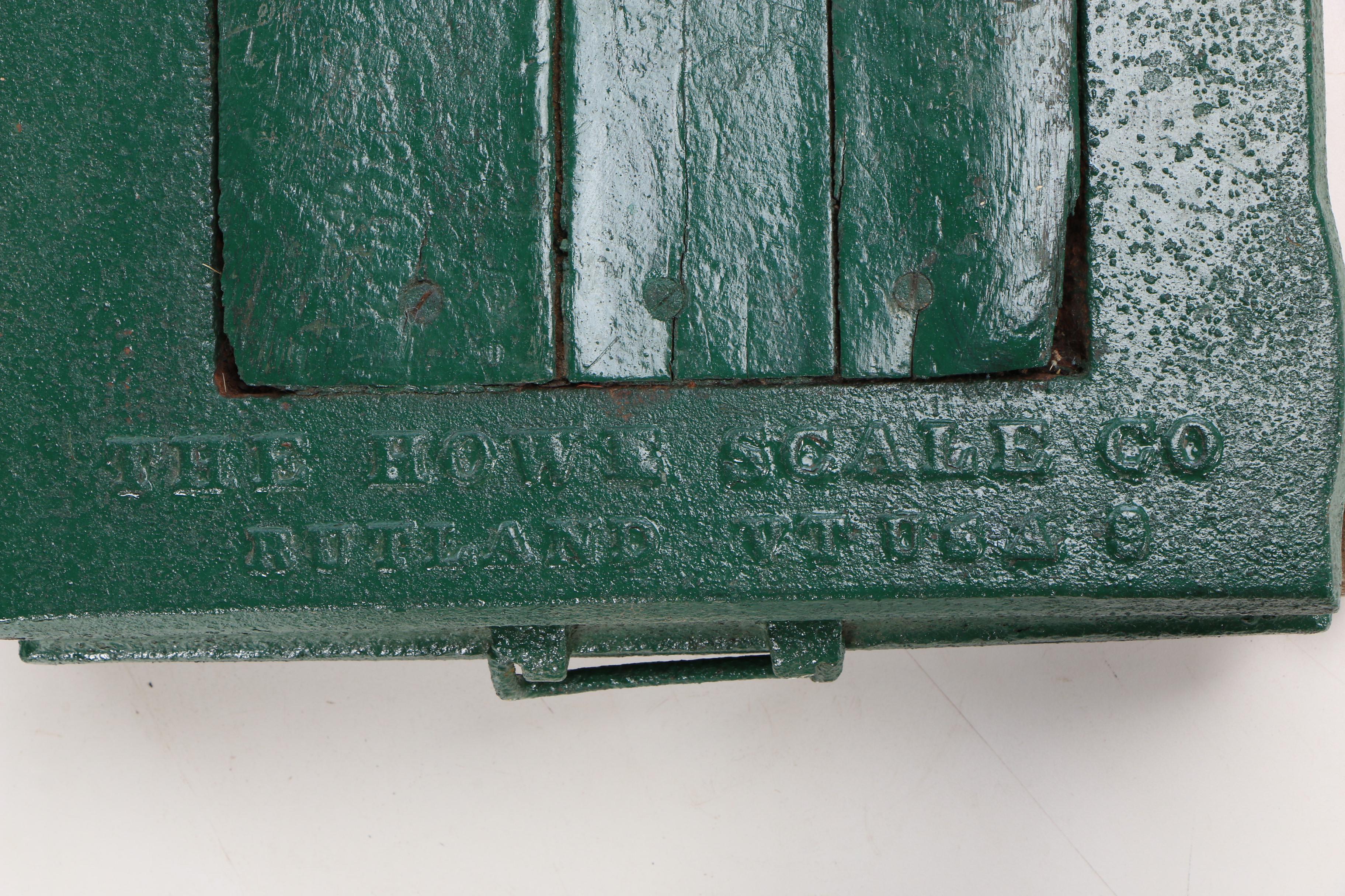 Vintage Howe Scale Company Industrial Wood and Metal Feed Scale | EBTH