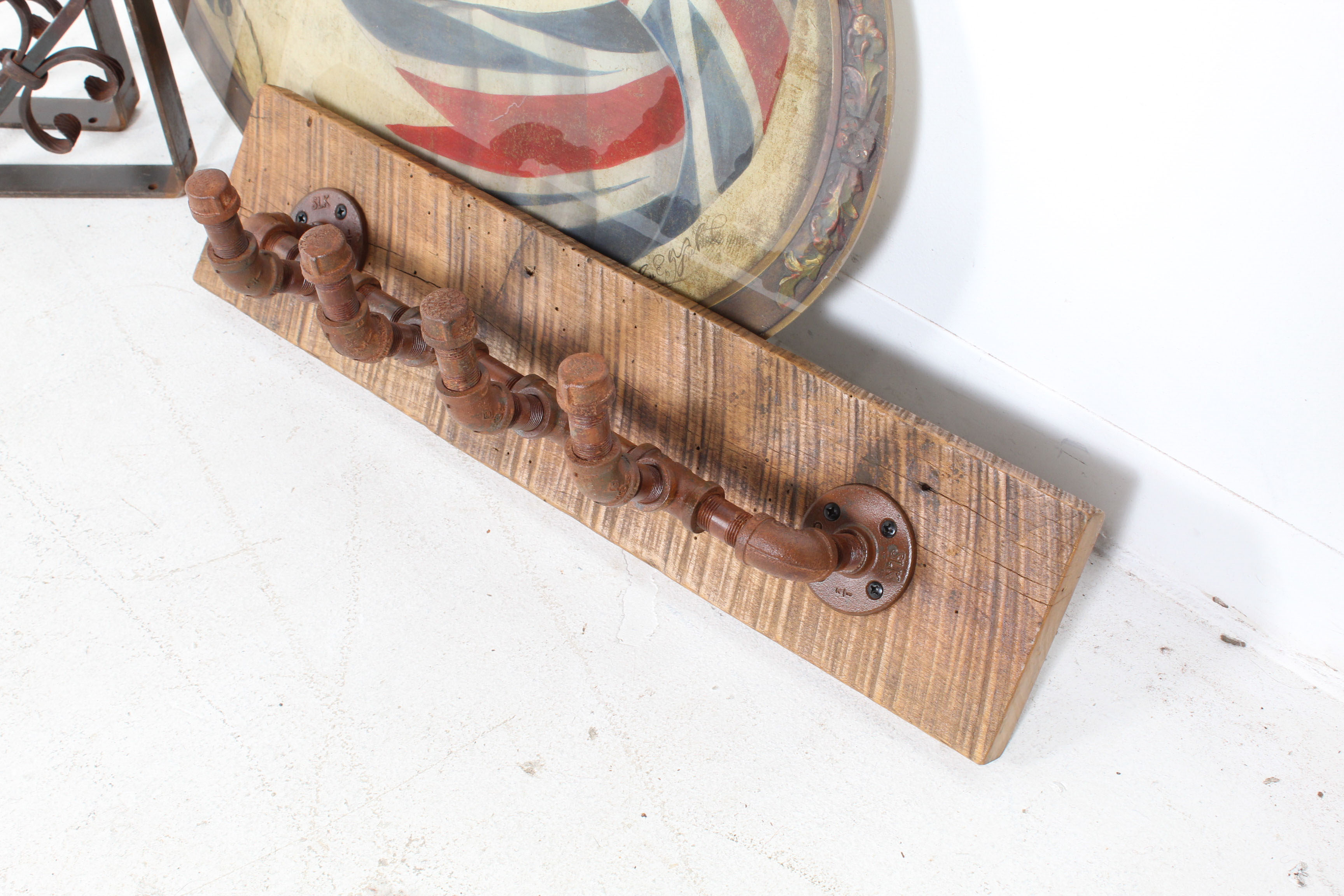 Repurposed Wall Fixtures and Decor | EBTH