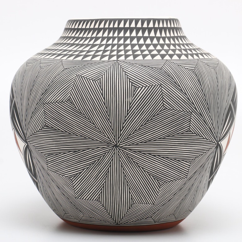 Acoma Polychrome Earthenware Pot Attributed to Marie Z. Chino | EBTH