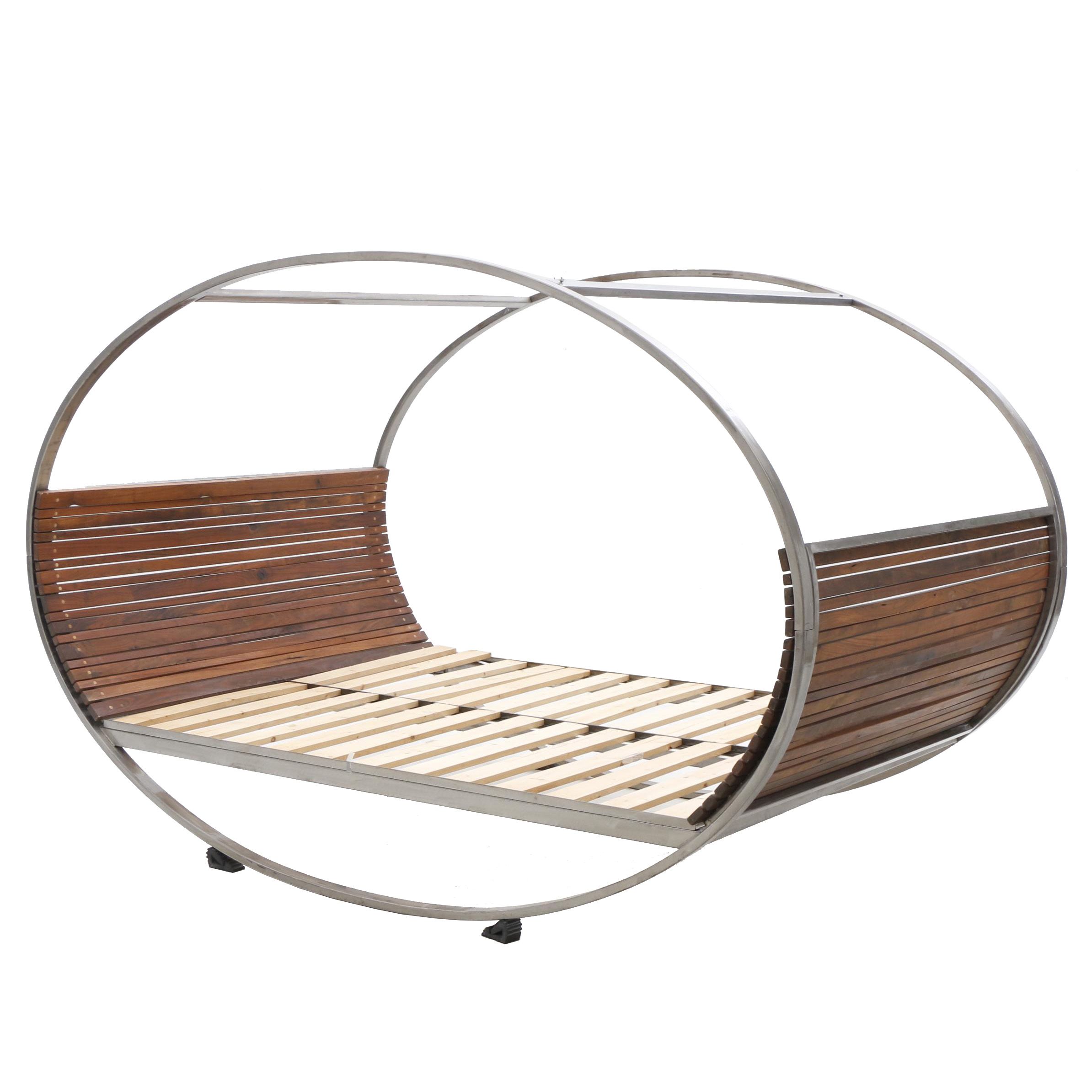 Elliptical Framed Queen Canopy Bed | EBTH