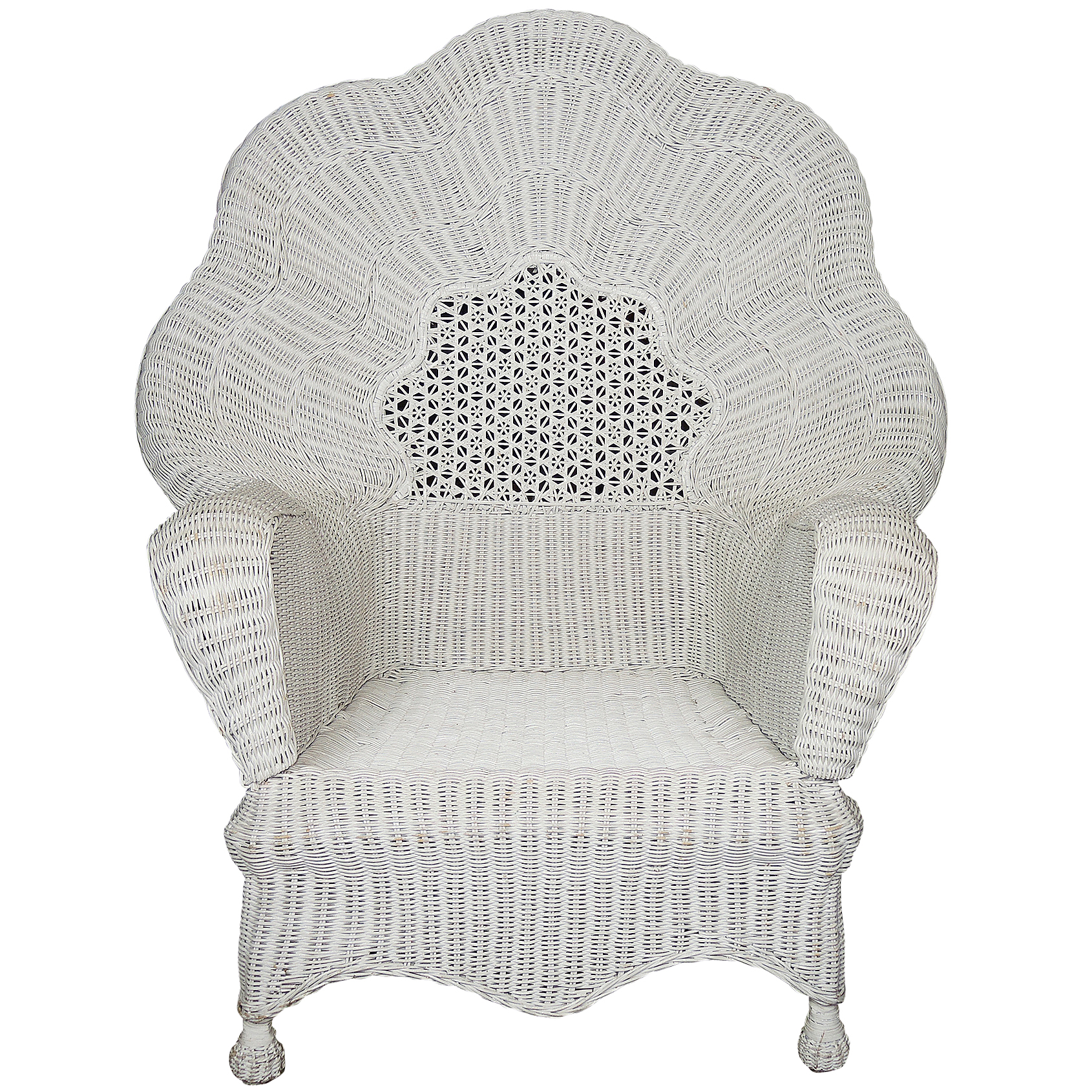 Scalloped Fan Back White Wicker Chair | EBTH