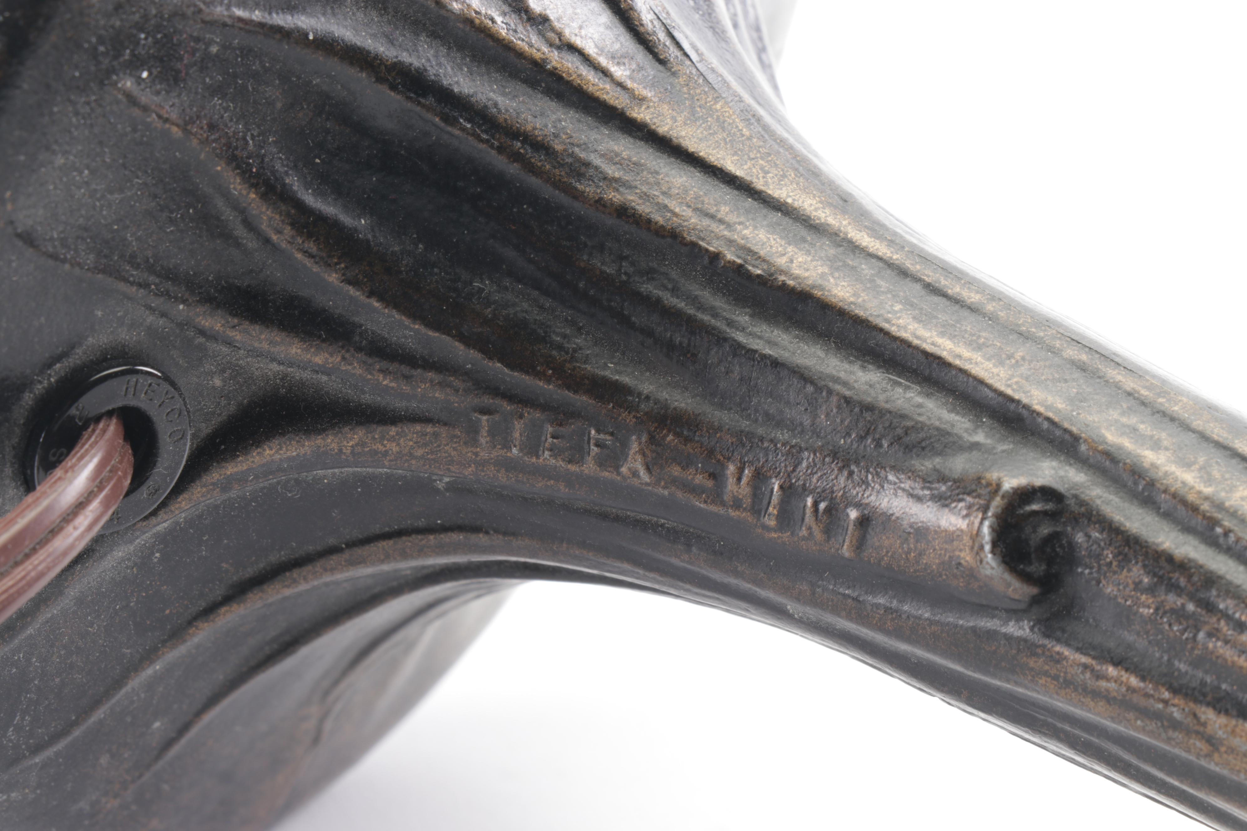 "Tiffa-Mini" Cast Metal Tree Form Boudoir Lamp with Slag Glass Shade | EBTH