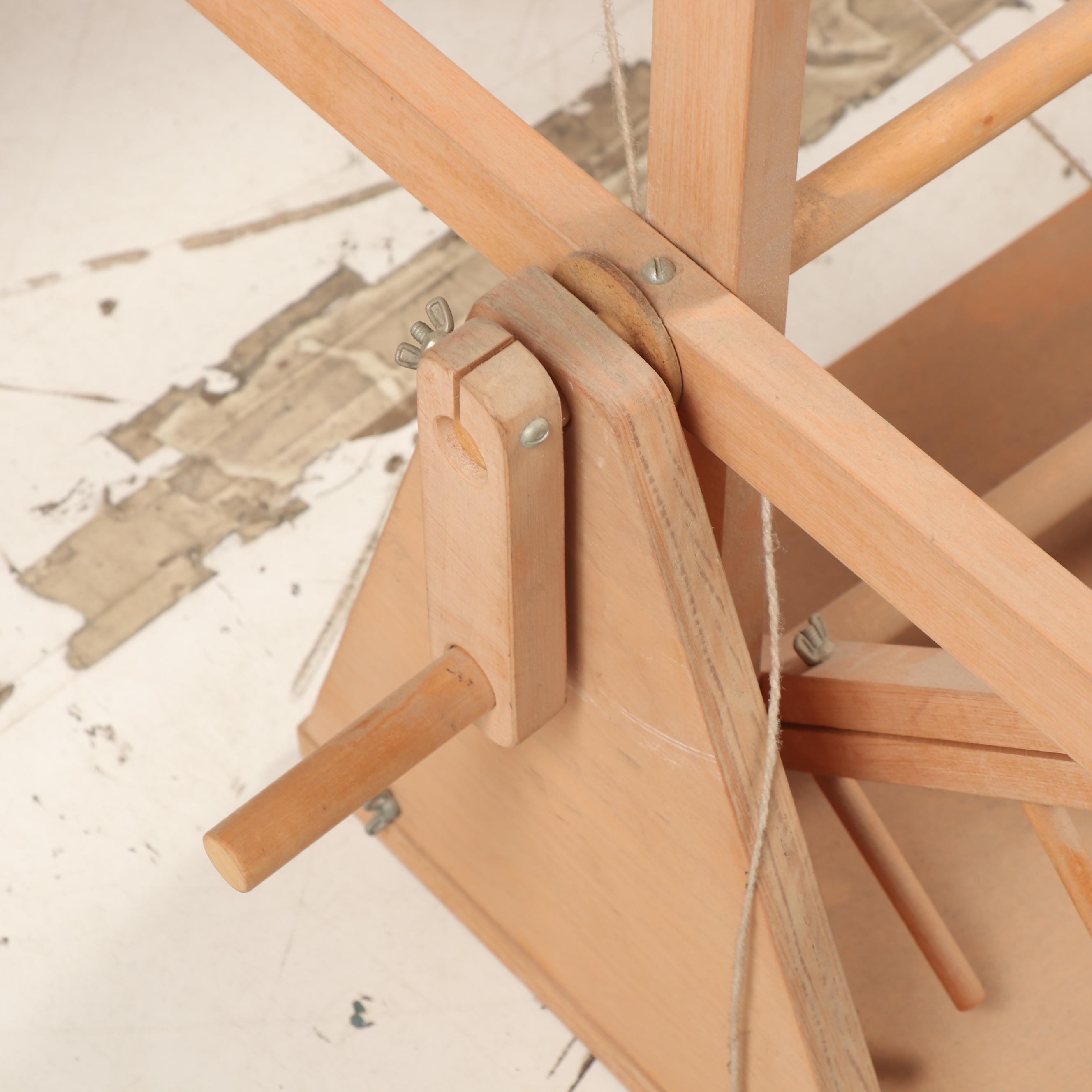 Countryside Handweavers Loom with Bench and Accessories | EBTH