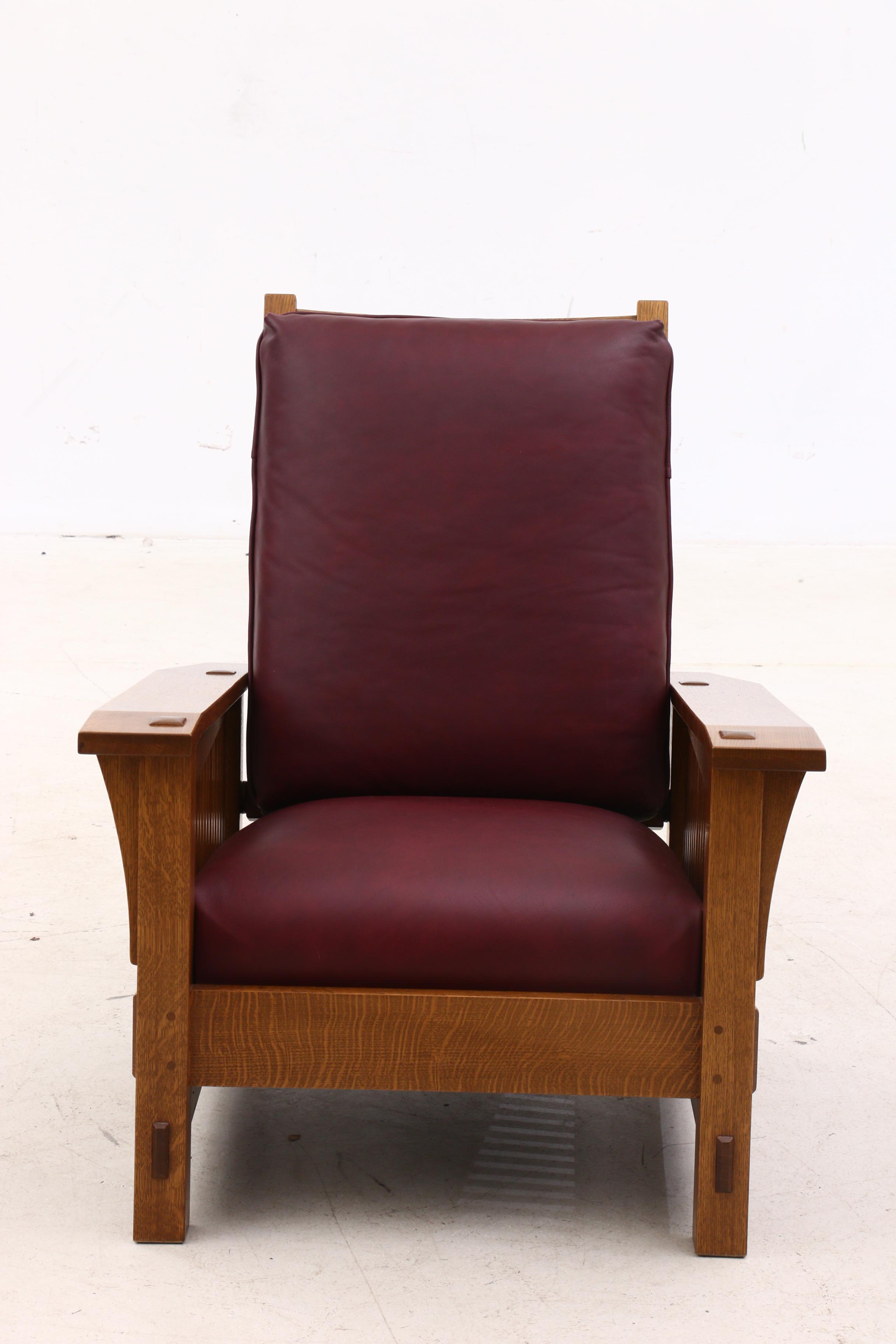 Stickley Arts and Crafts Style Oak Lounge Chair and Ottoman | EBTH
