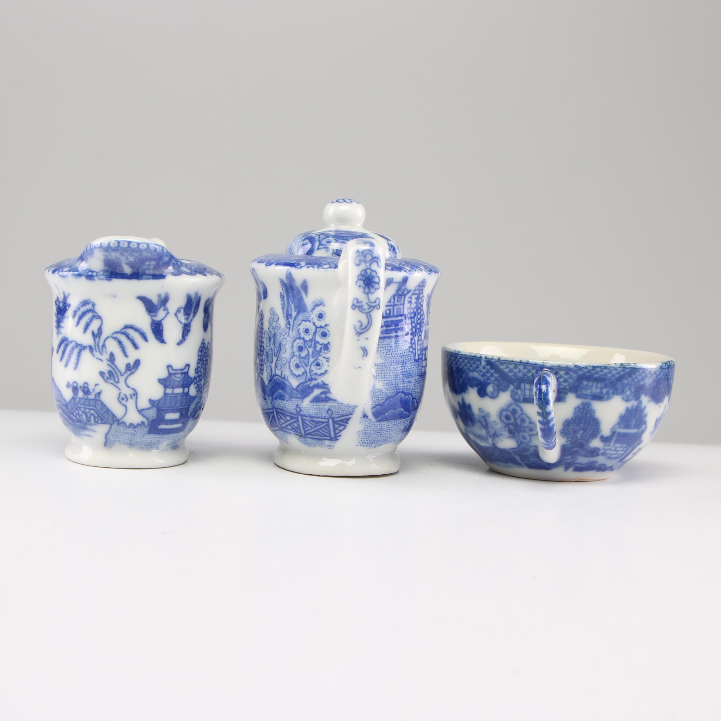 Children's Flow Blue Tea Set | EBTH